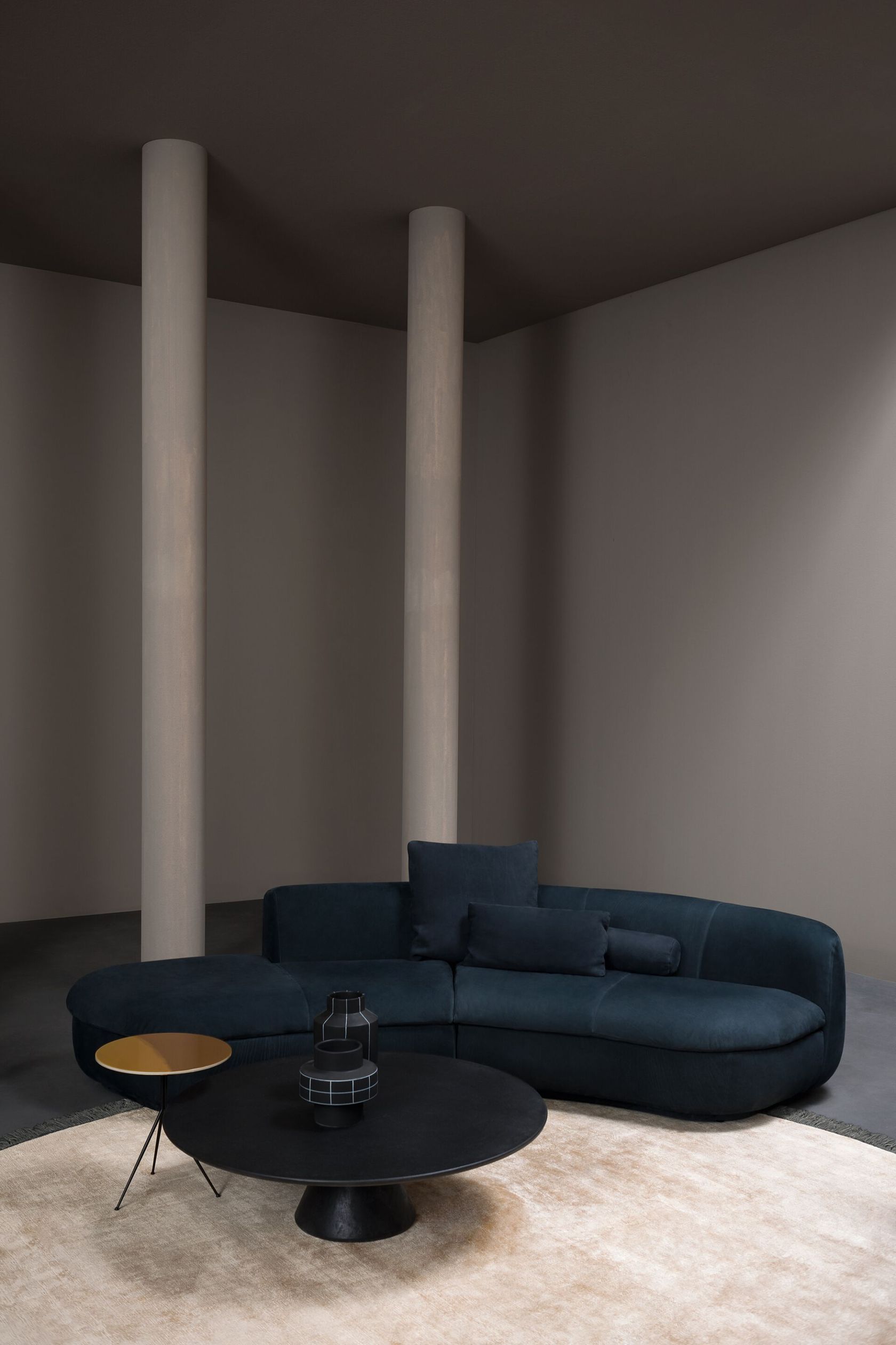 PIAF Curved modular leather sofa By Baxter