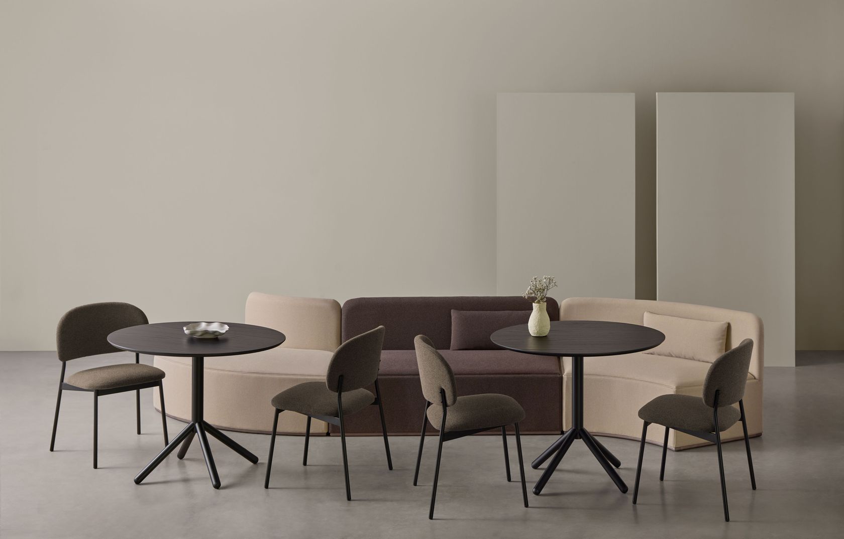 MANT Sofa By Blasco&Vila | design Pablo Gironés