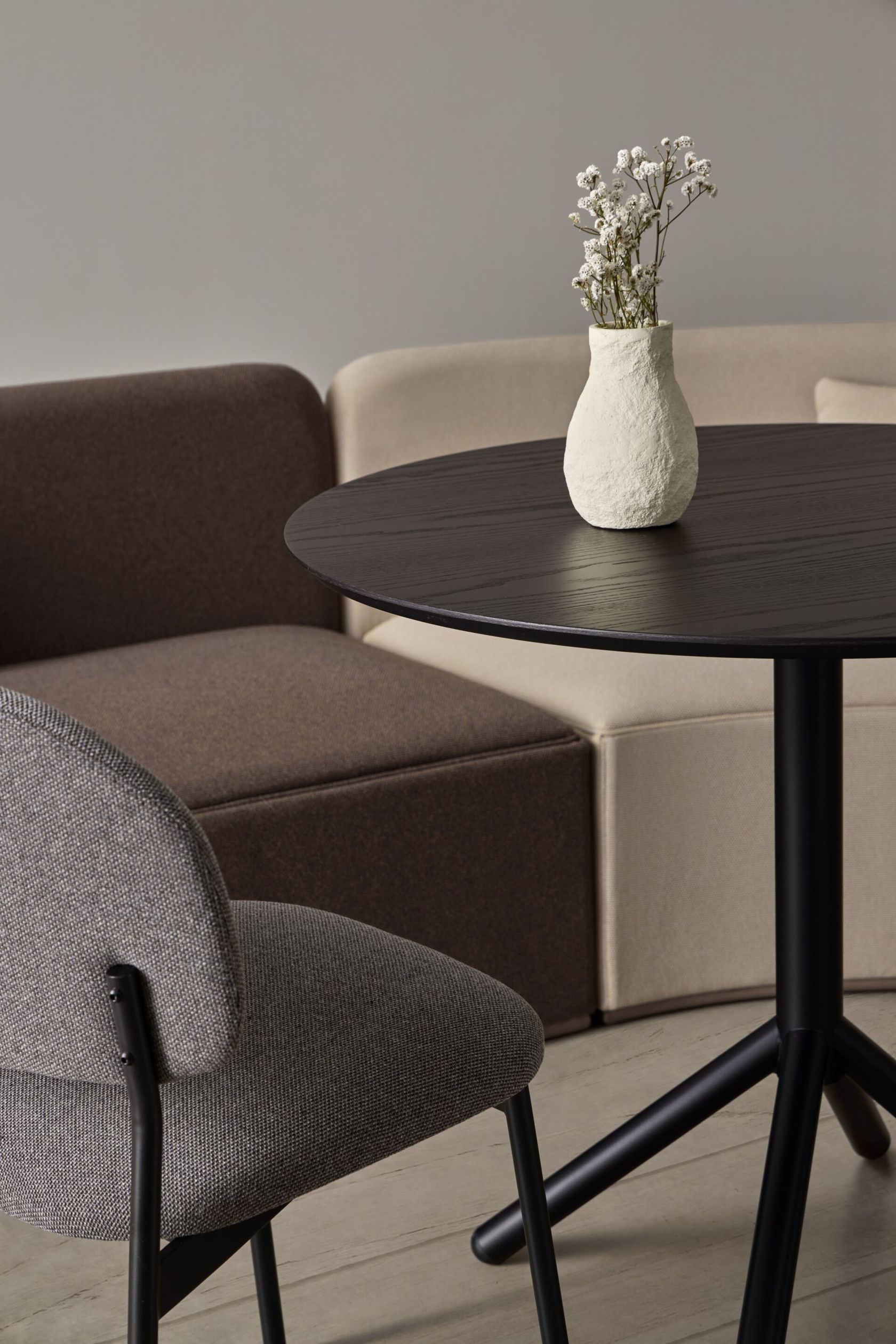 MANT Sofa By Blasco&Vila | design Pablo Gironés