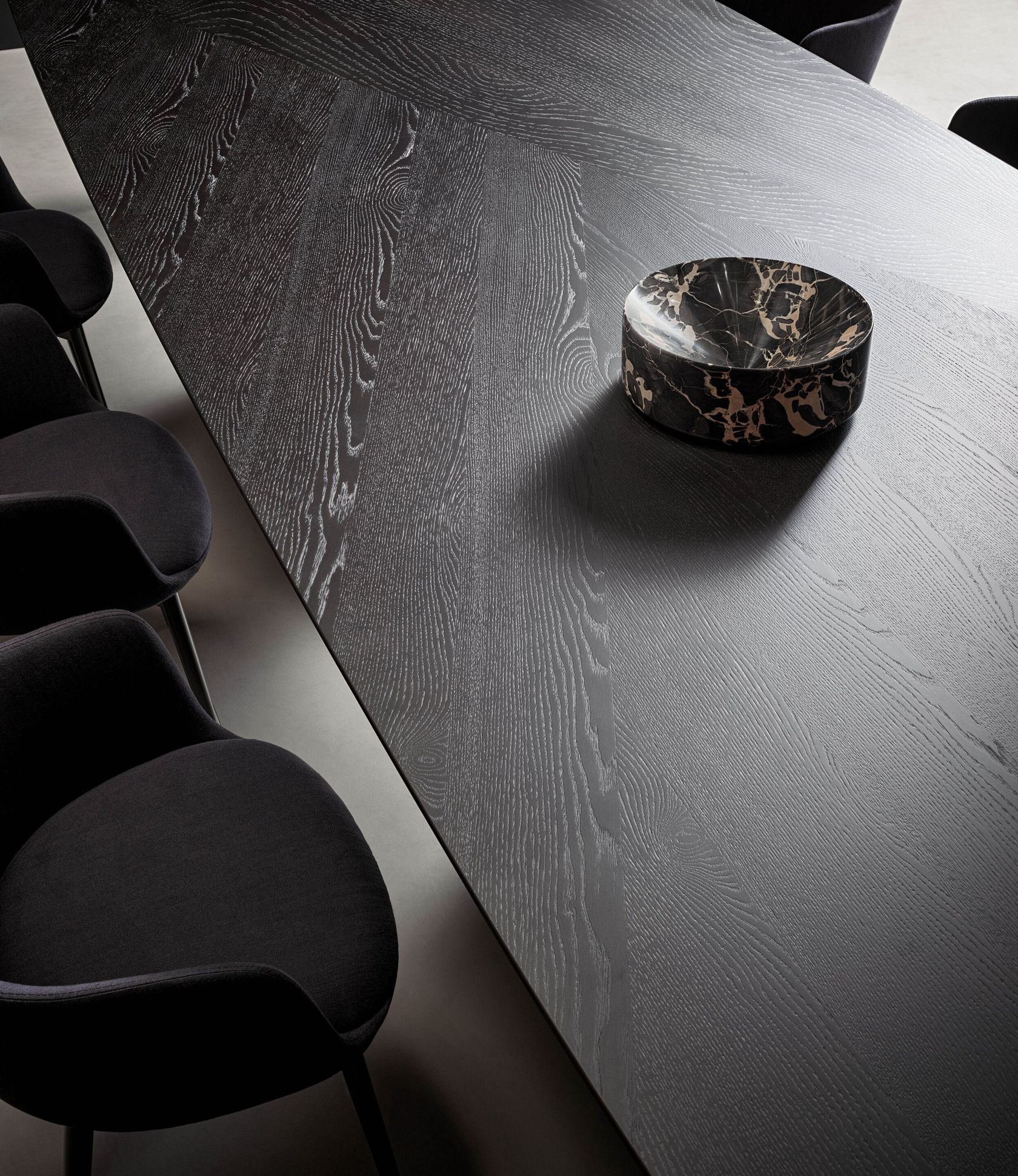 MELLOW Barrel-shaped dining table By Bonaldo | design Bartoli Design