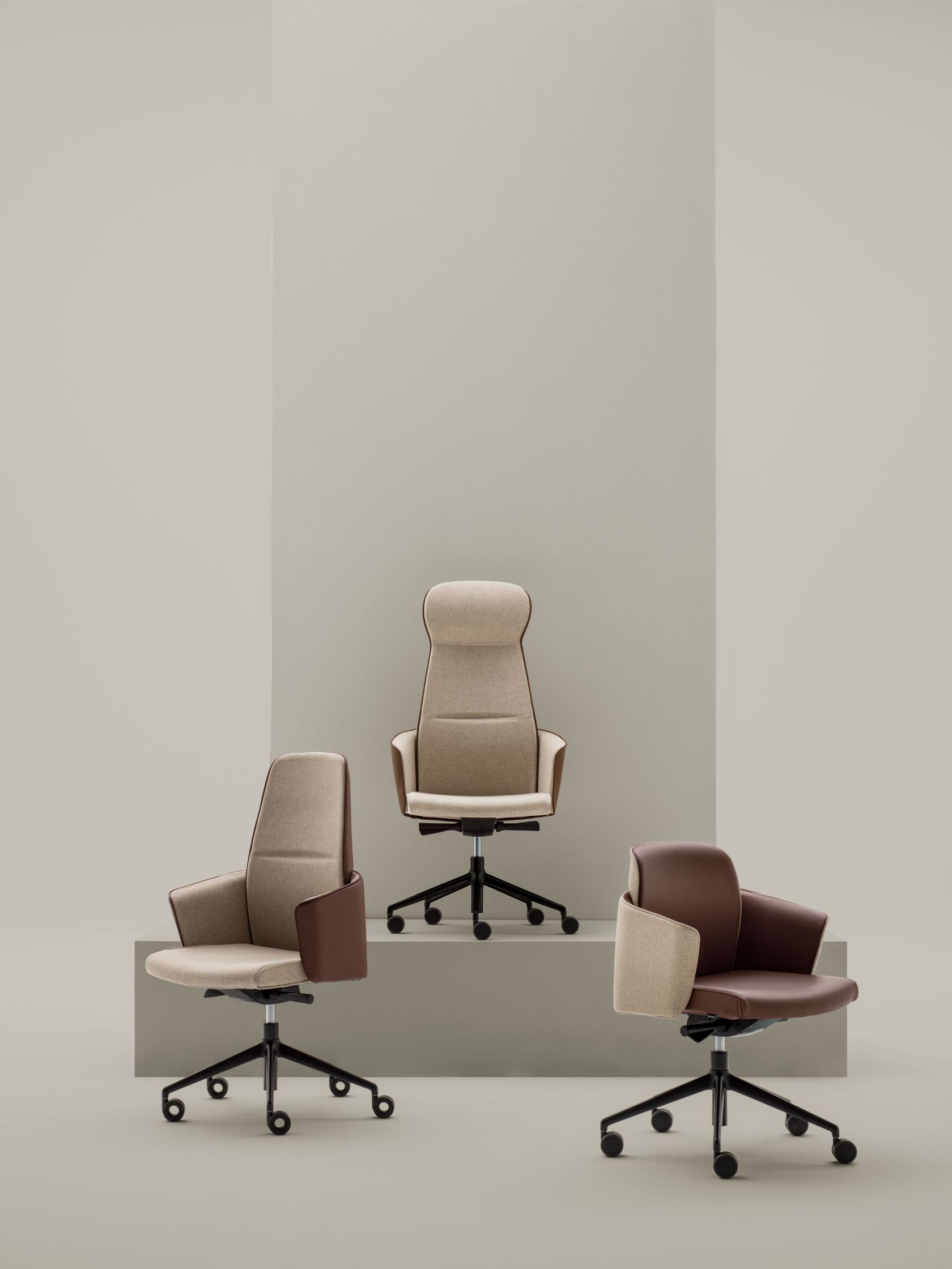 HUB Recliner leather executive chair with castors By Bralco | design ...