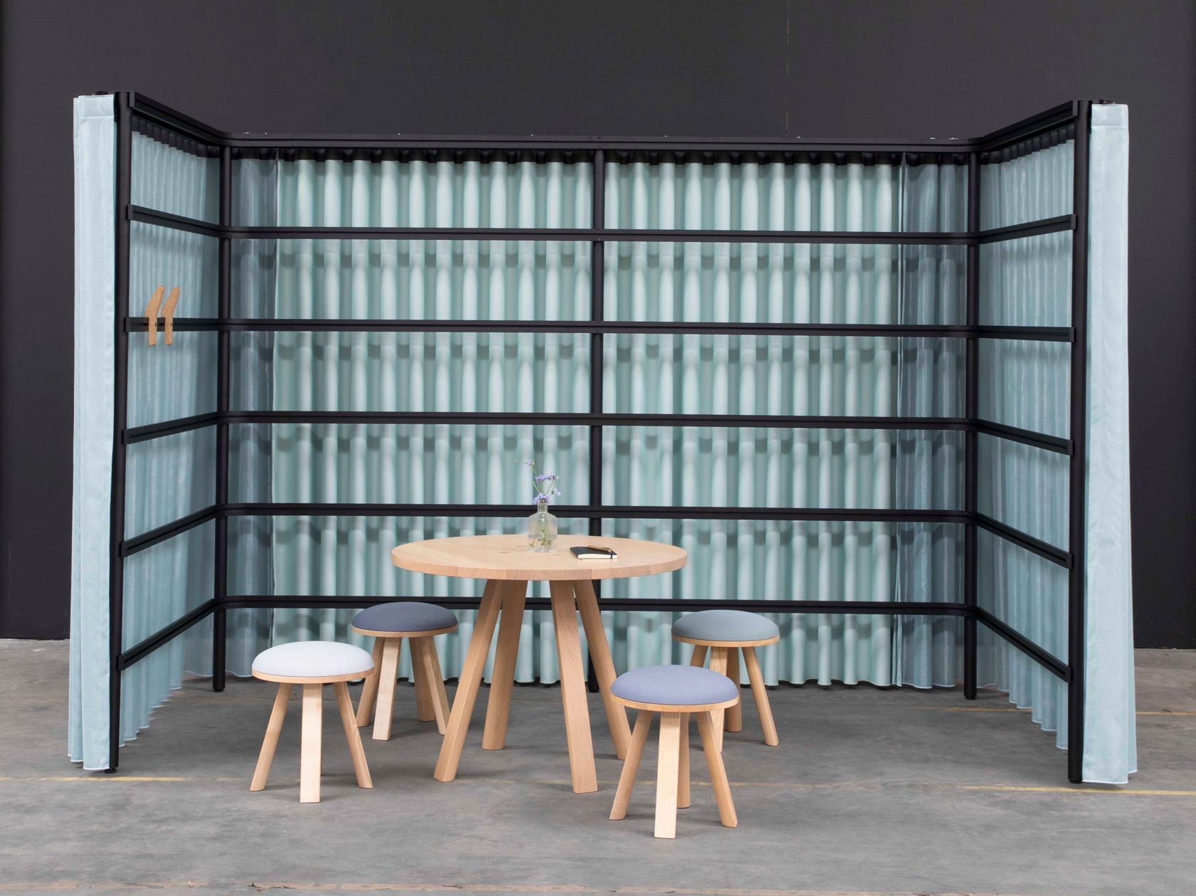 BuzziBracks Free-standing office booth By BuzziSpace | design Alain Gilles