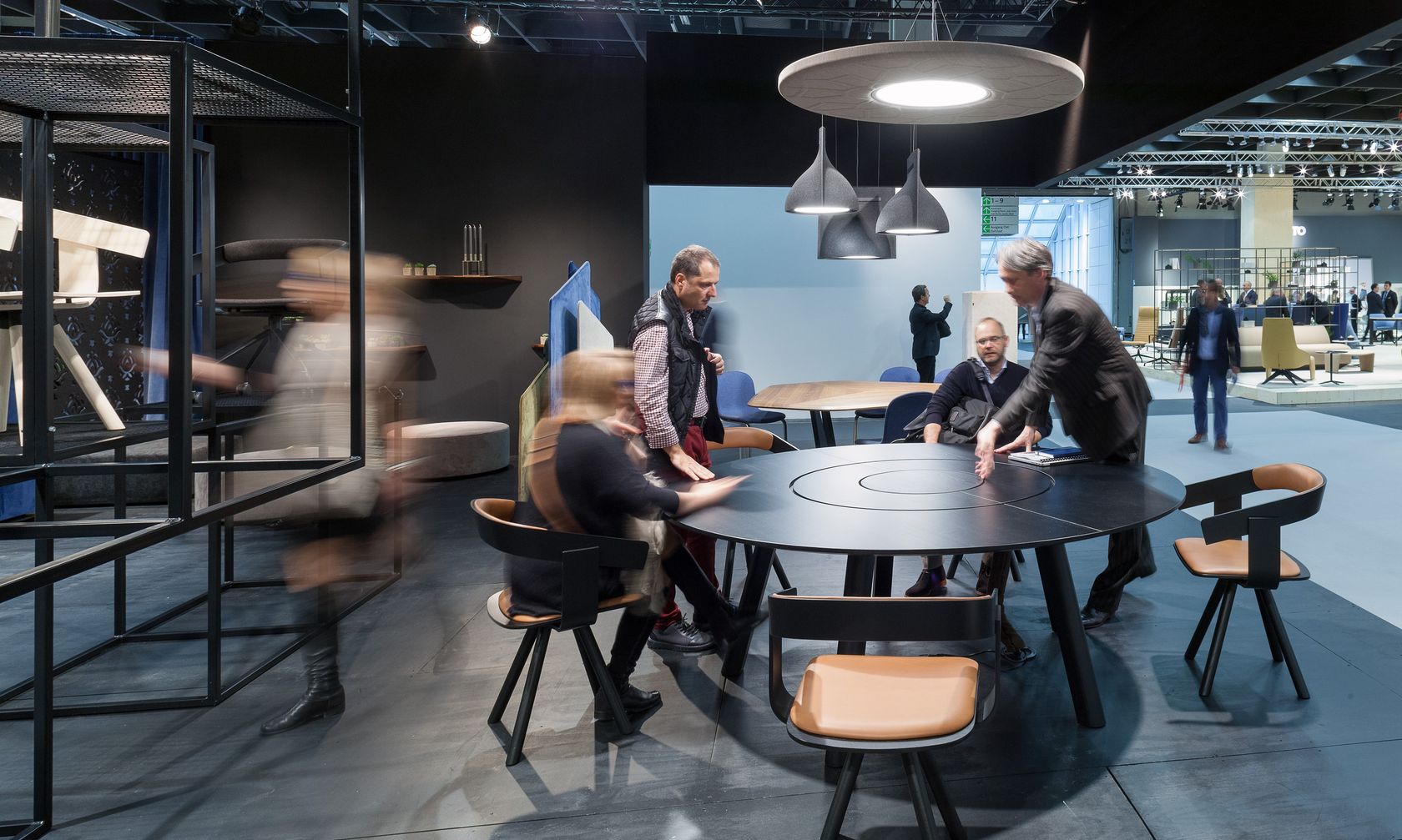 Round wooden meeting table BuzziPicNic Round BuzziPicNic Collection By ...