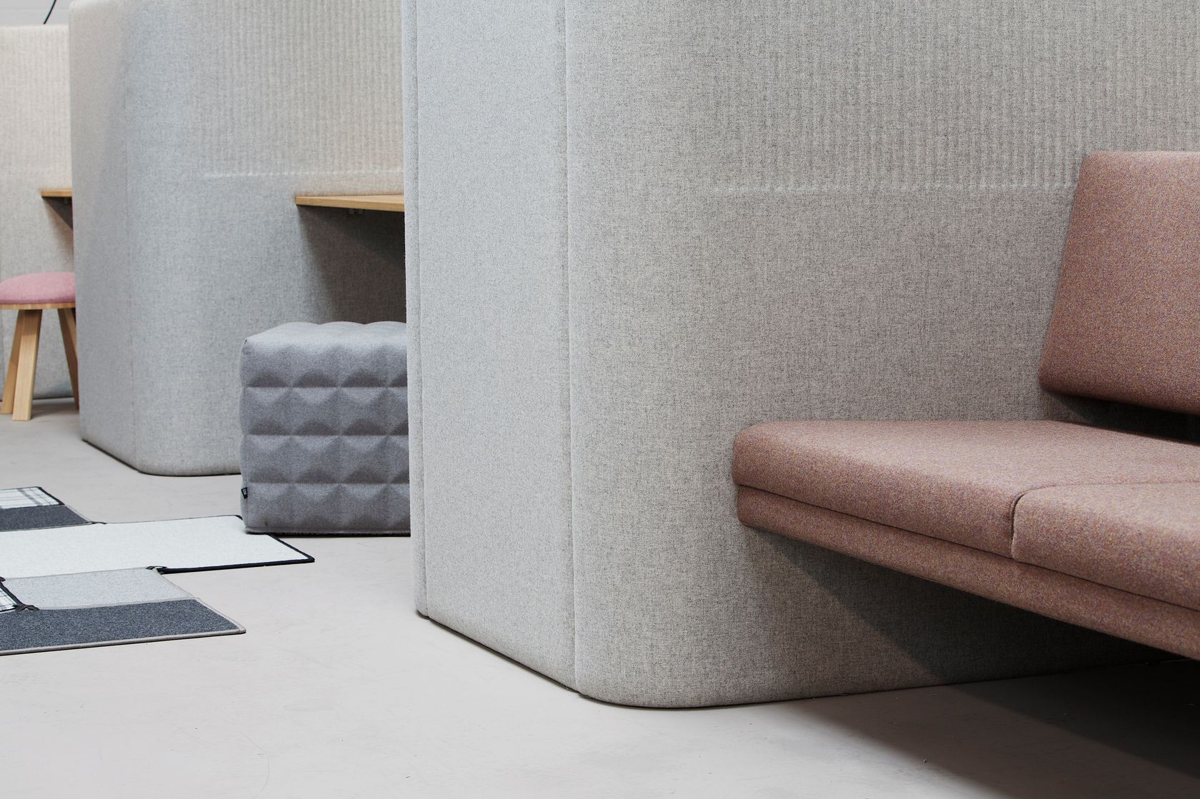 BuzziVille Sound absorbing felt office screen By BuzziSpace