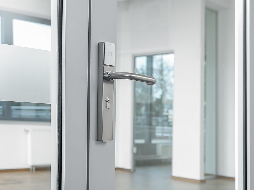 Lock / door handle C-LEVER PRO By Dormakaba