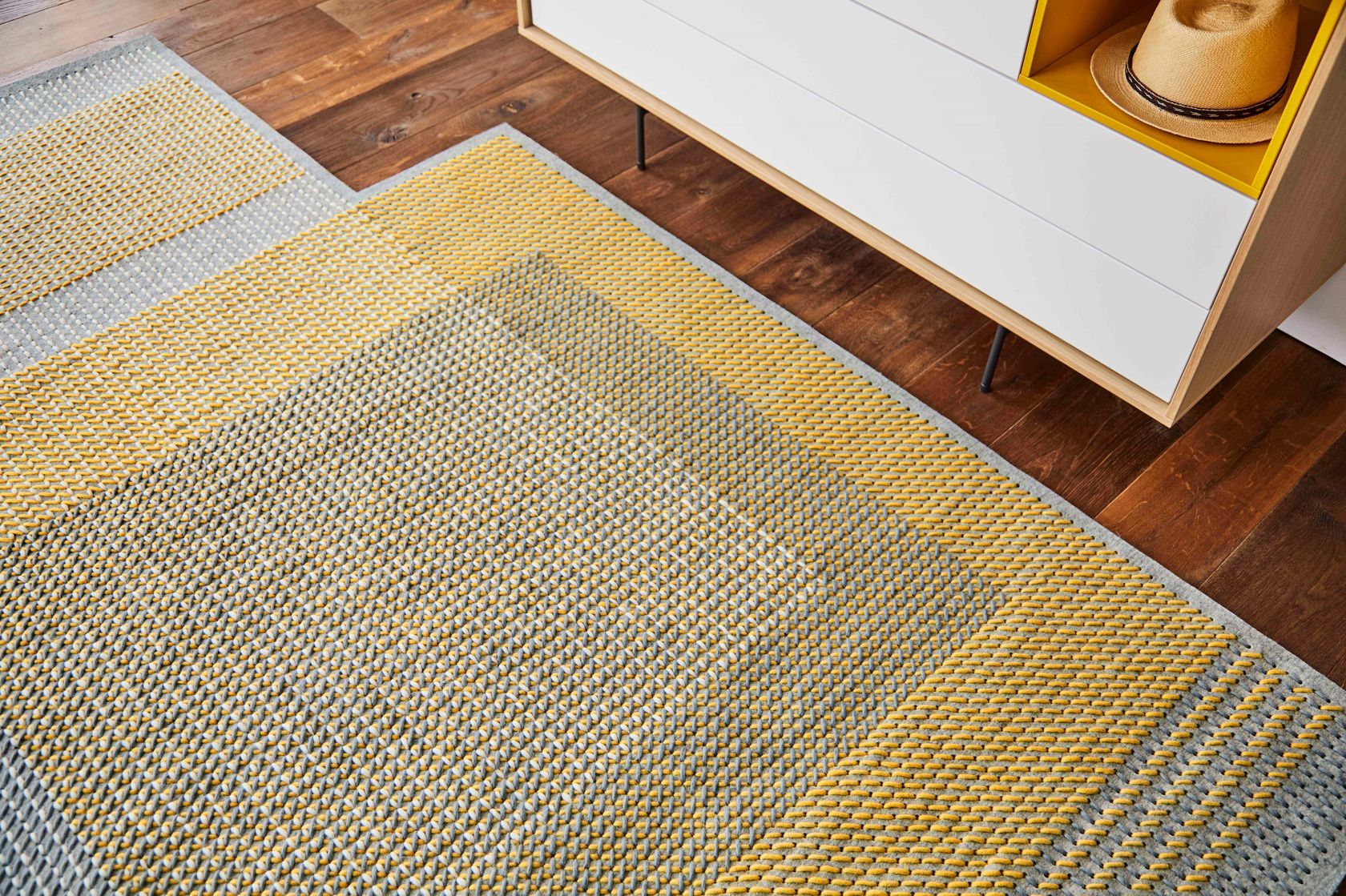 CANEVAS GEO GREY | Rug Canevas Geo Collection By GAN design Charlotte ...