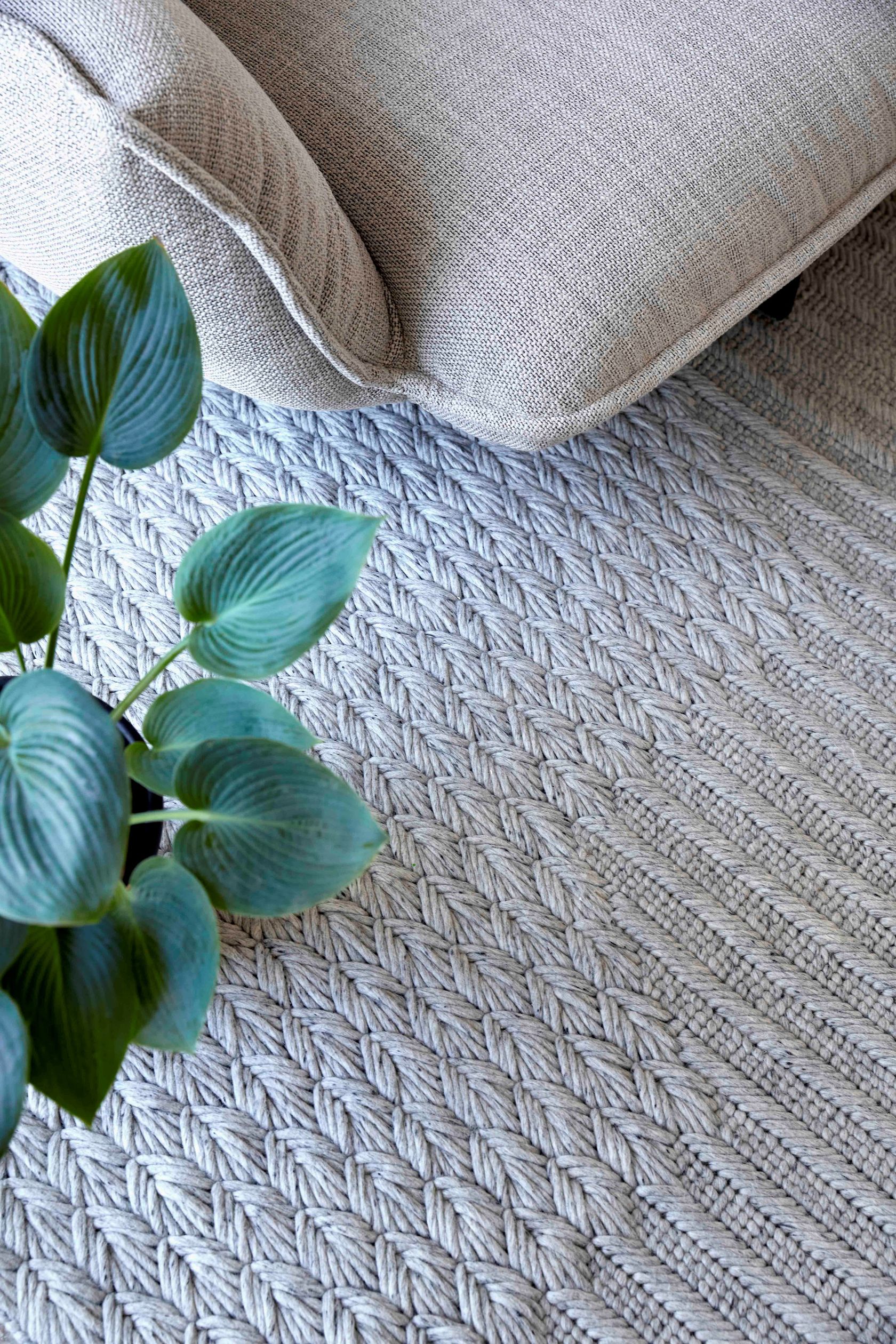 Contemporary style solid-color rectangular wool rug CHADDAR By GAN ...