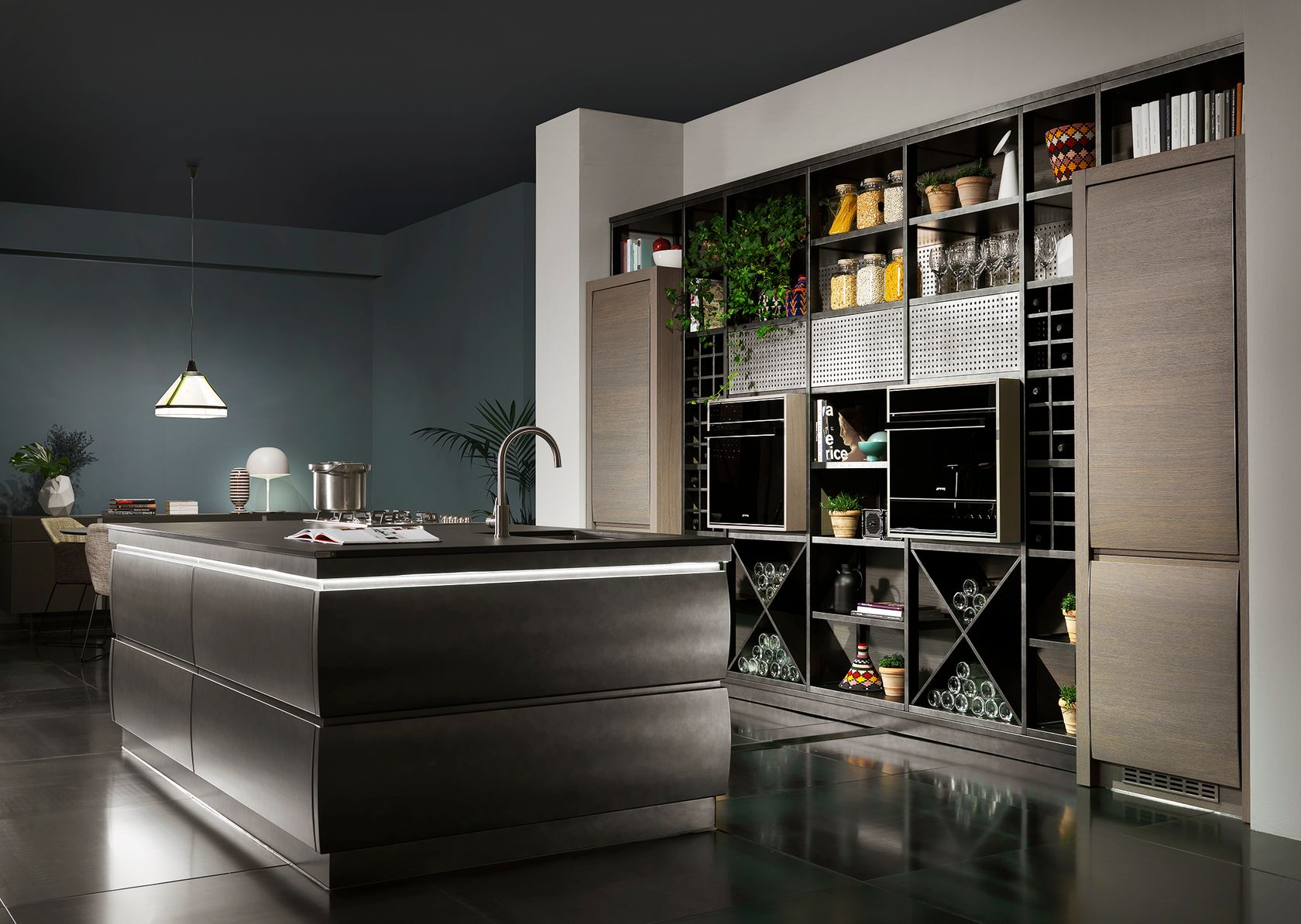 CHRONOS Wooden kitchen with peninsula By L'Ottocento