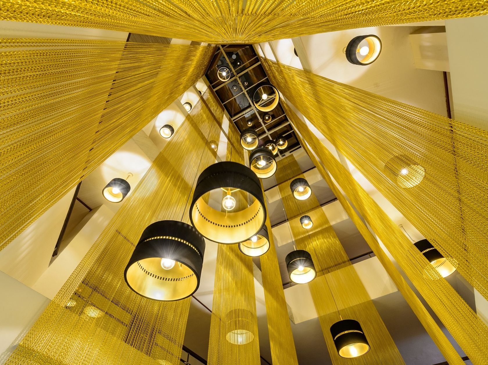 Kriskadecor: Anodised aluminium chains | Archiproducts