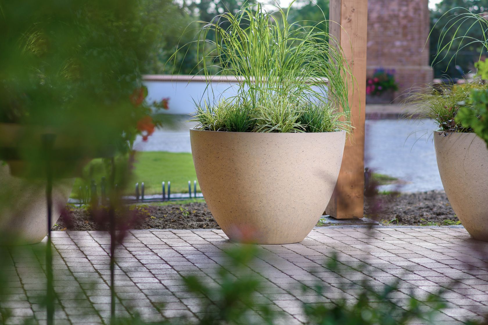 CLASSIC XL Garden vase By Betoni