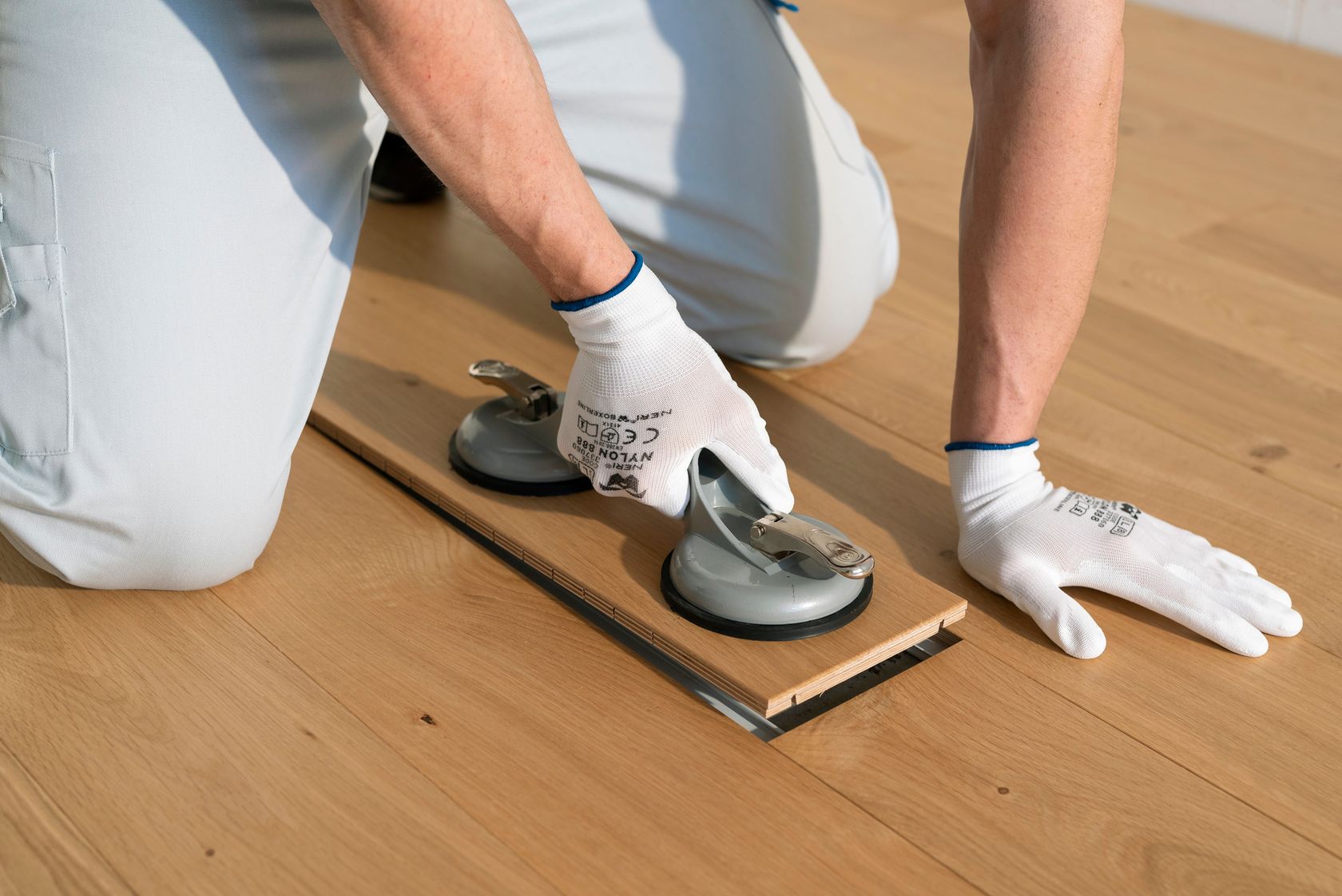 CLIP UP SYSTEM® 13 MM Modular system for raised flooring By Garbelotto