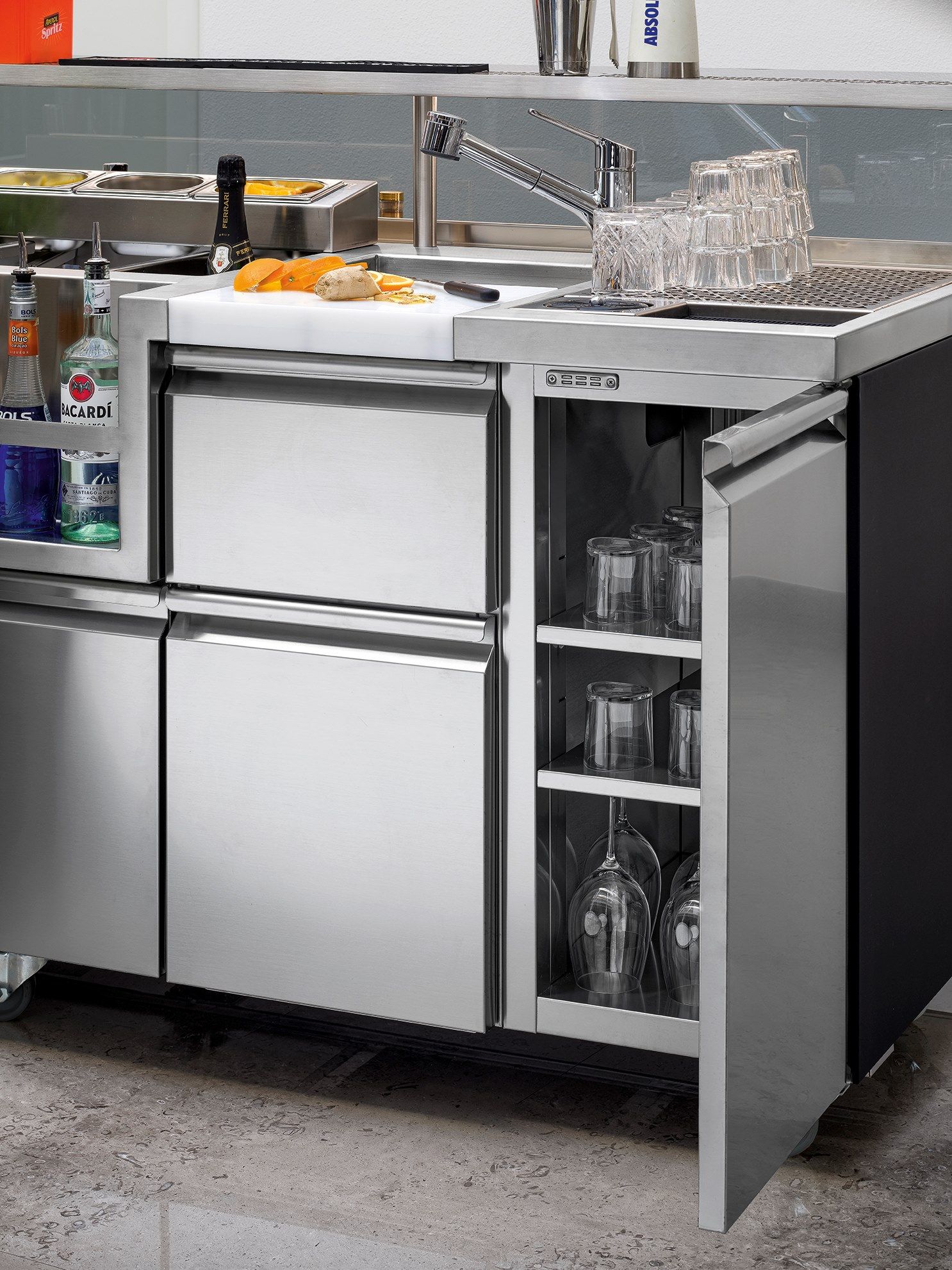 COCKTAIL STATION Balcão de bar de aço inox By Prisma | design Franco ...