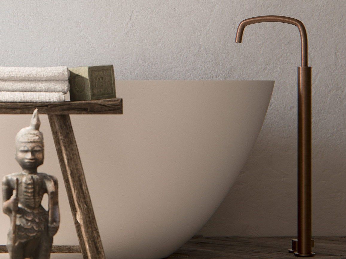 COCOON PB 33 Floor standing bathtub tap By COCOON | design Piet Boon