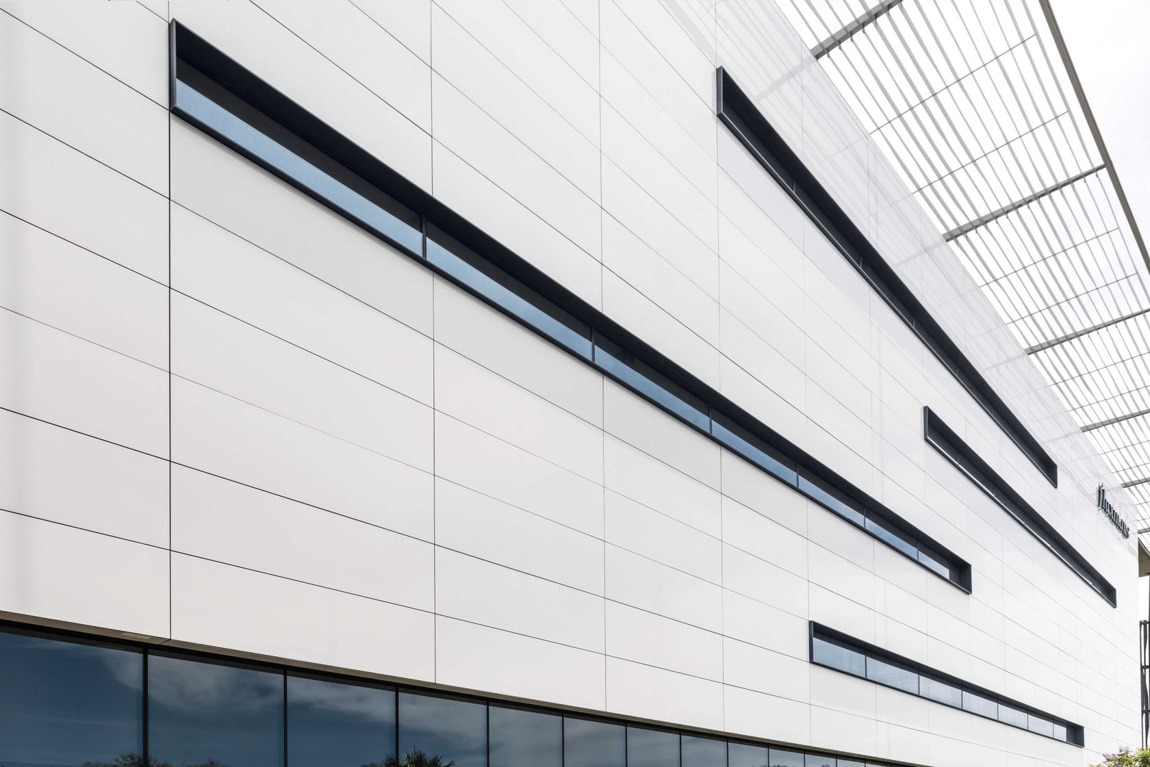 COLLECTION Ultra thin indoor/outdoor porcelain stoneware wall/floor ...