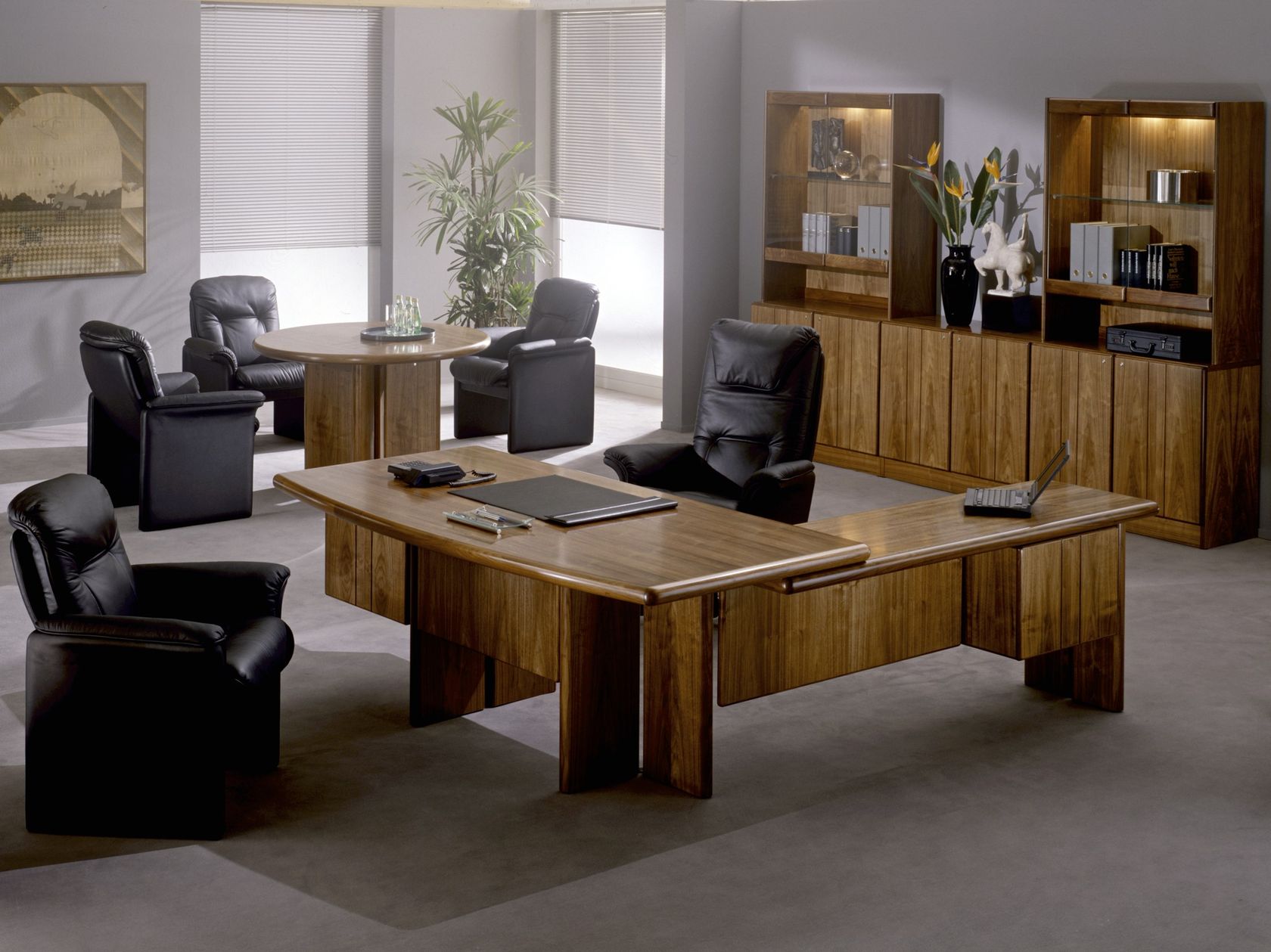 COMMODORE | Meeting table By Dyrlund