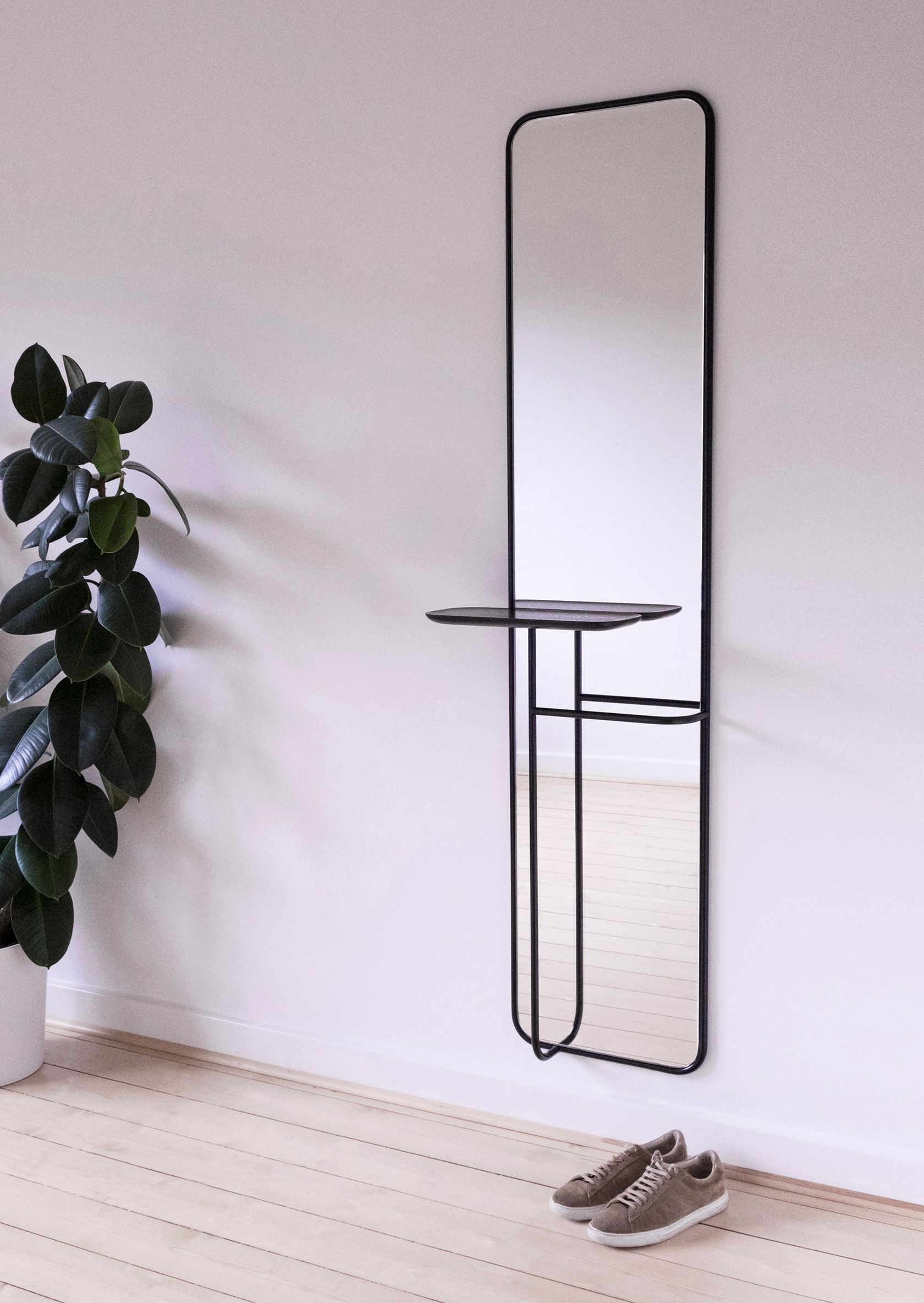 Wall-mounted hall mirror with shelf CONCIERGE By Caussa design Andreas ...
