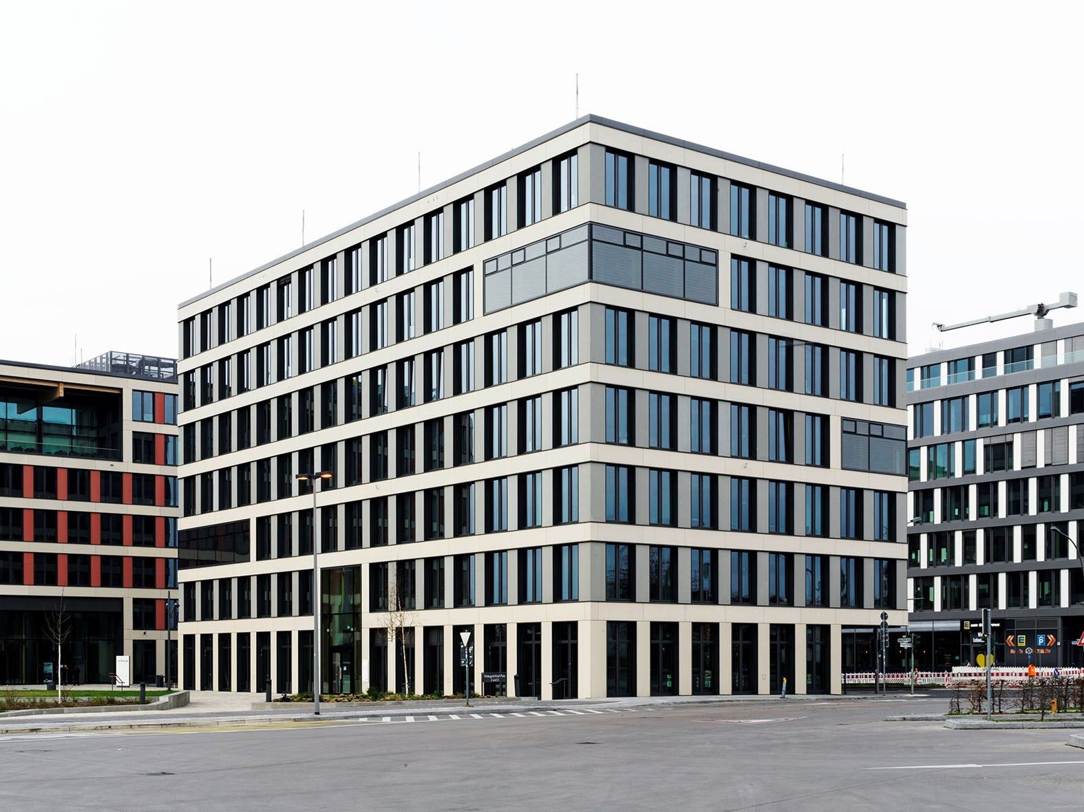 CONCRETE SKIN Large format panels By RIEDER