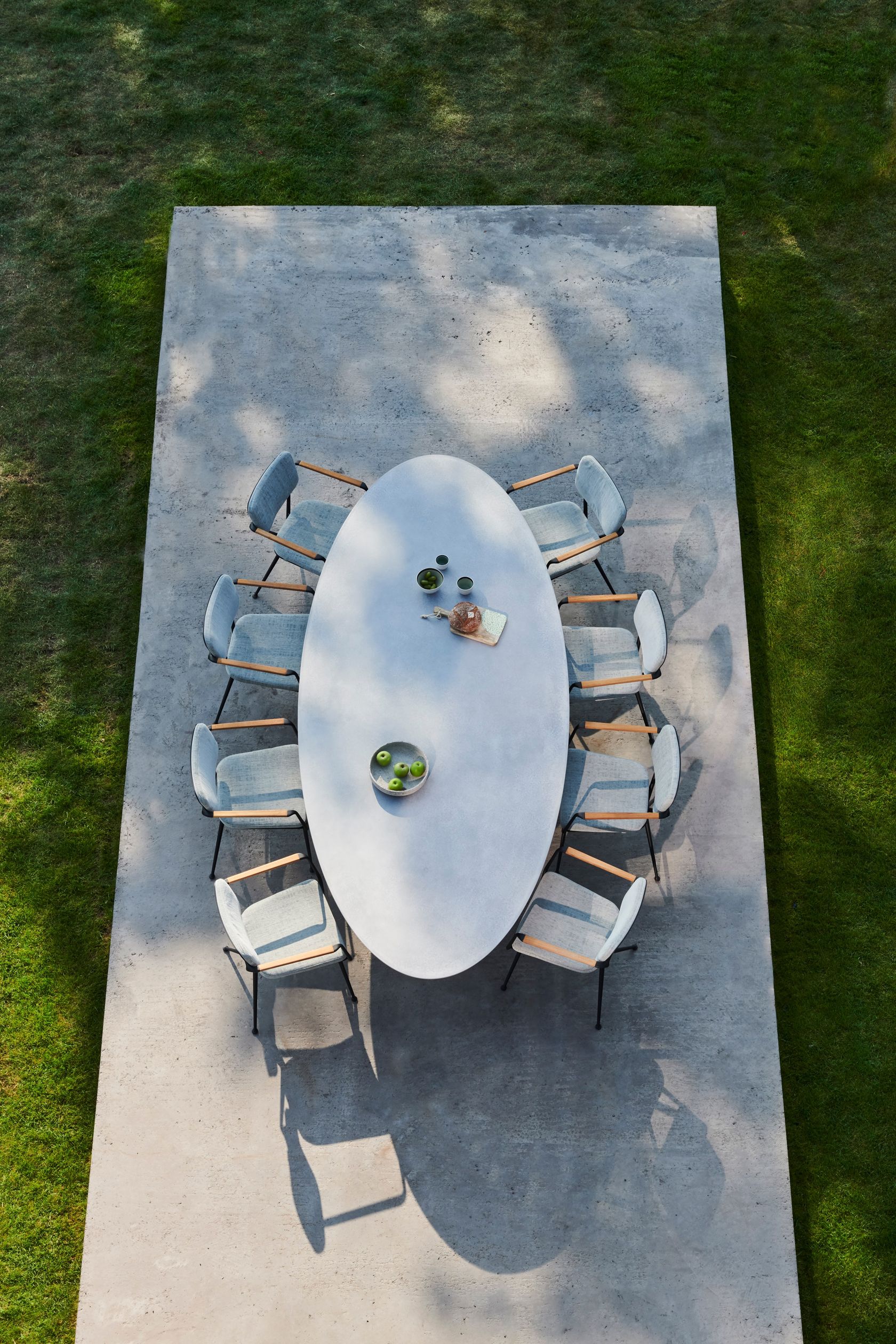 CONIX Oval Ductal® garden table By Royal Botania | design Kris Van Puyvelde