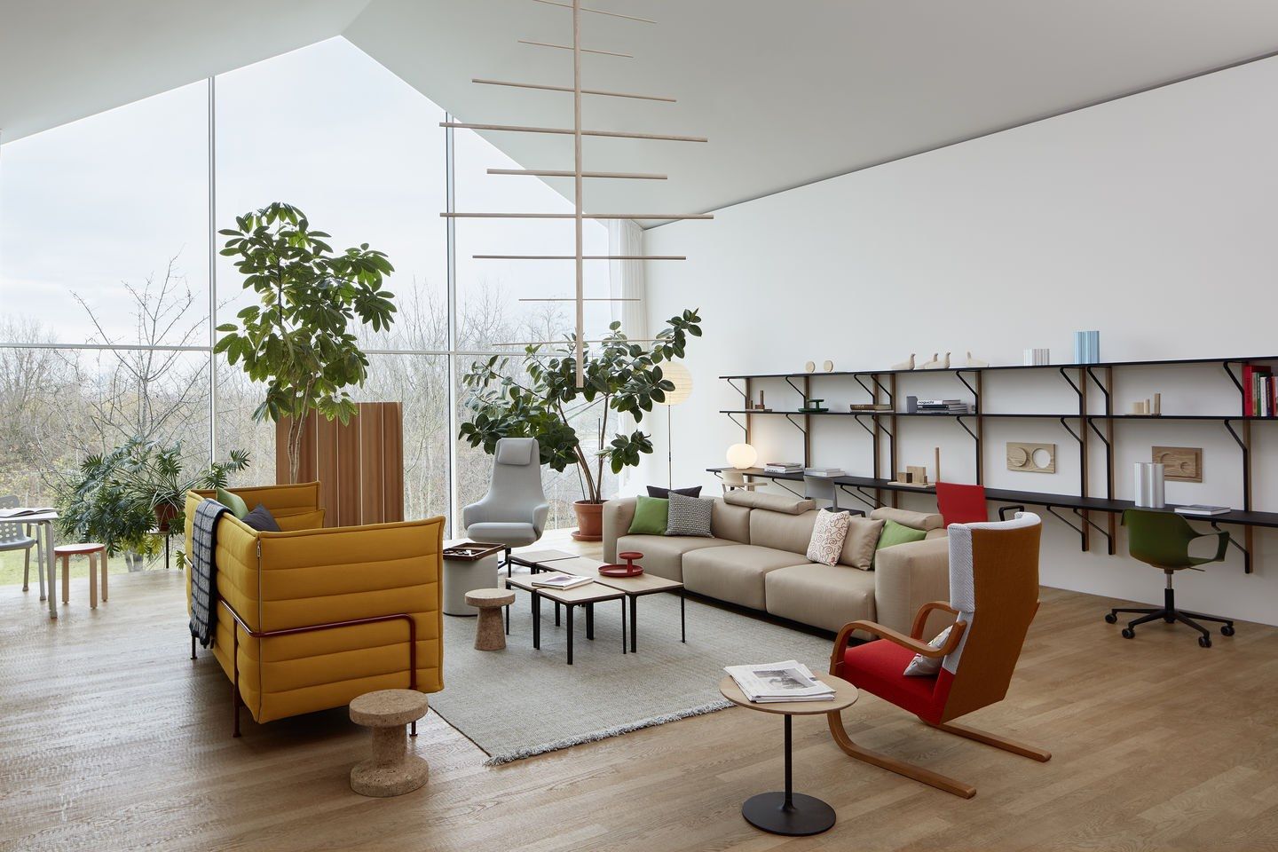 CORK FAMILY Cork stool / coffee table By Vitra | design Jasper Morrison