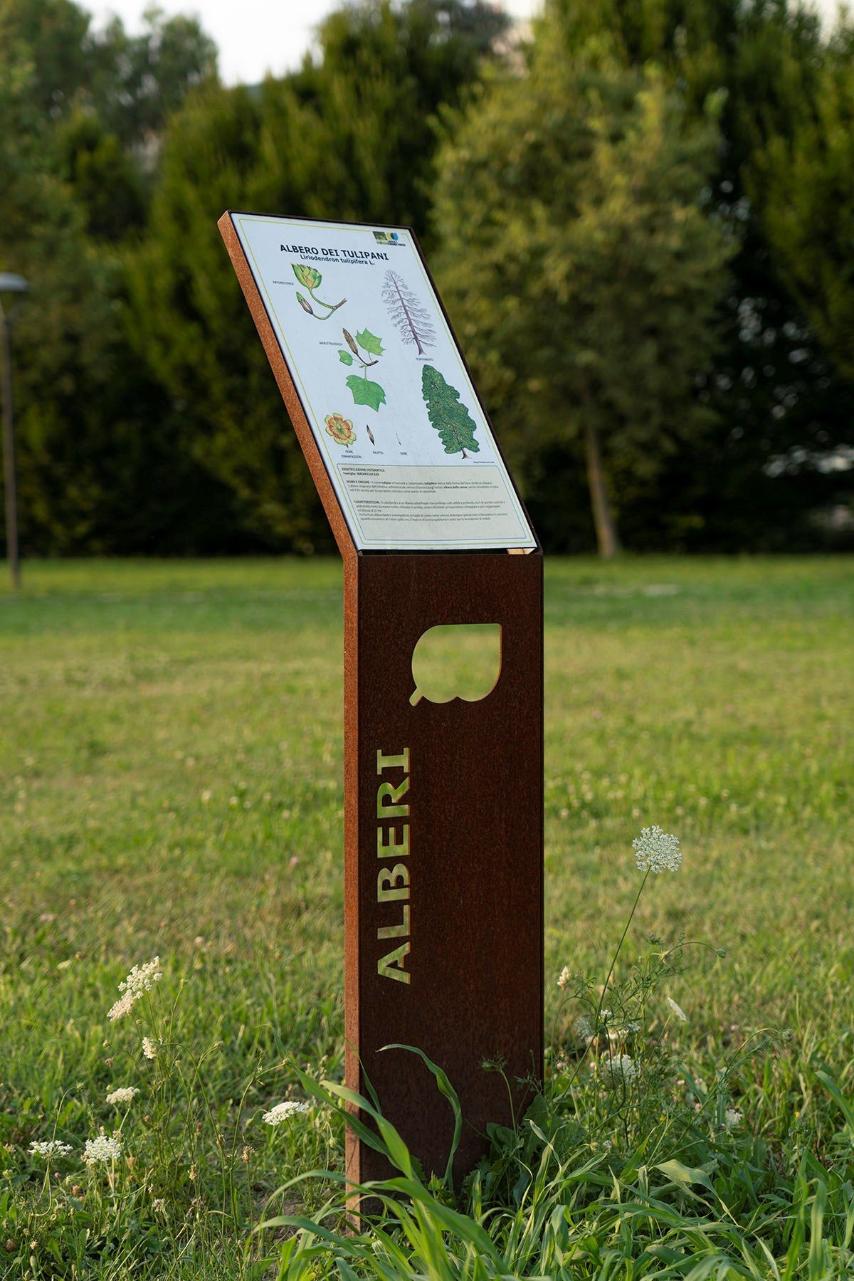 CORTEN STEEL LECTERN WITH PLATES information stand By Remor