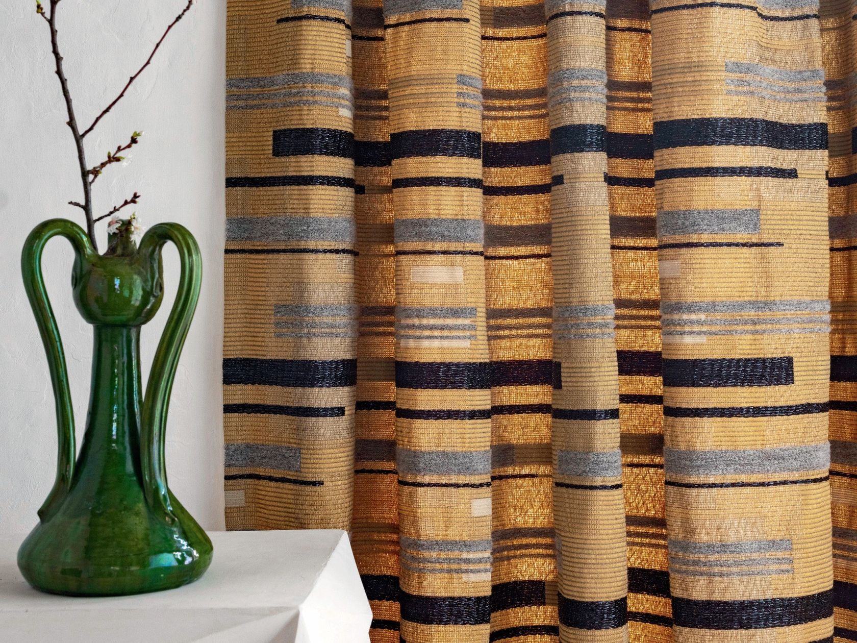 CRAFT CHIC - REGINA High resistance fabric with graphic pattern for ...