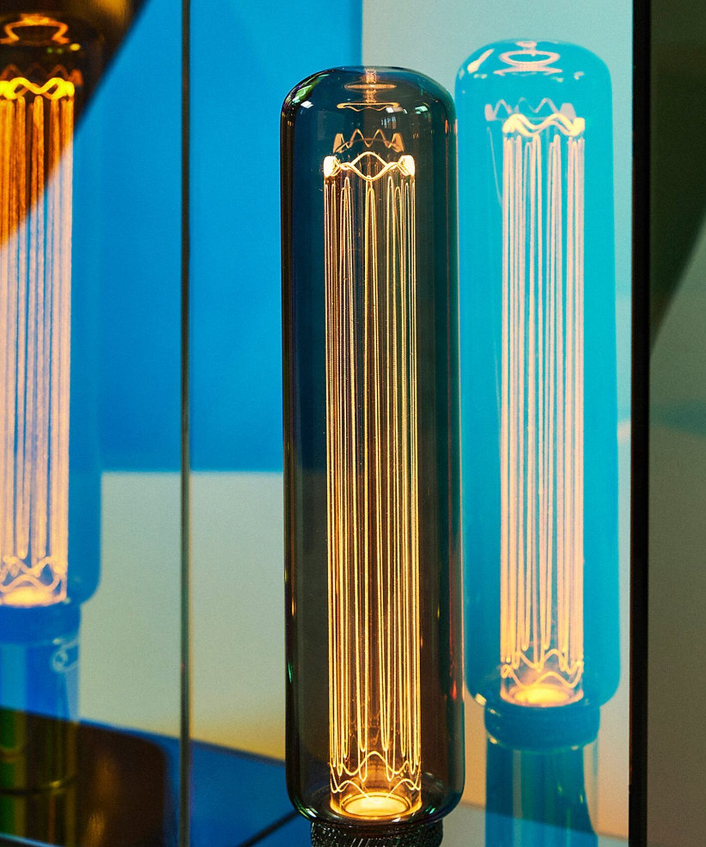 I-BEAM Table lamp By Caroline Chao