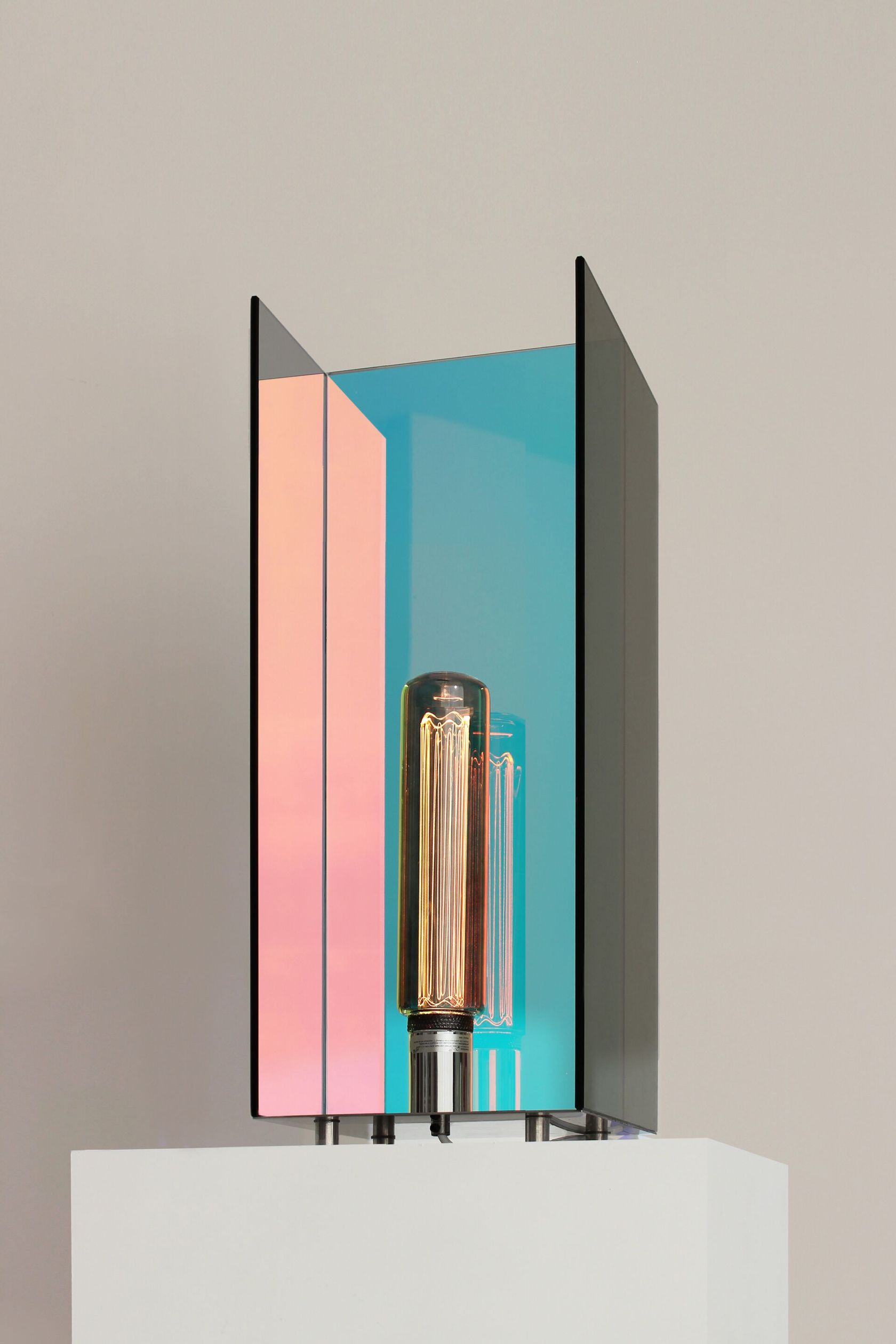 I-BEAM Table lamp By Caroline Chao