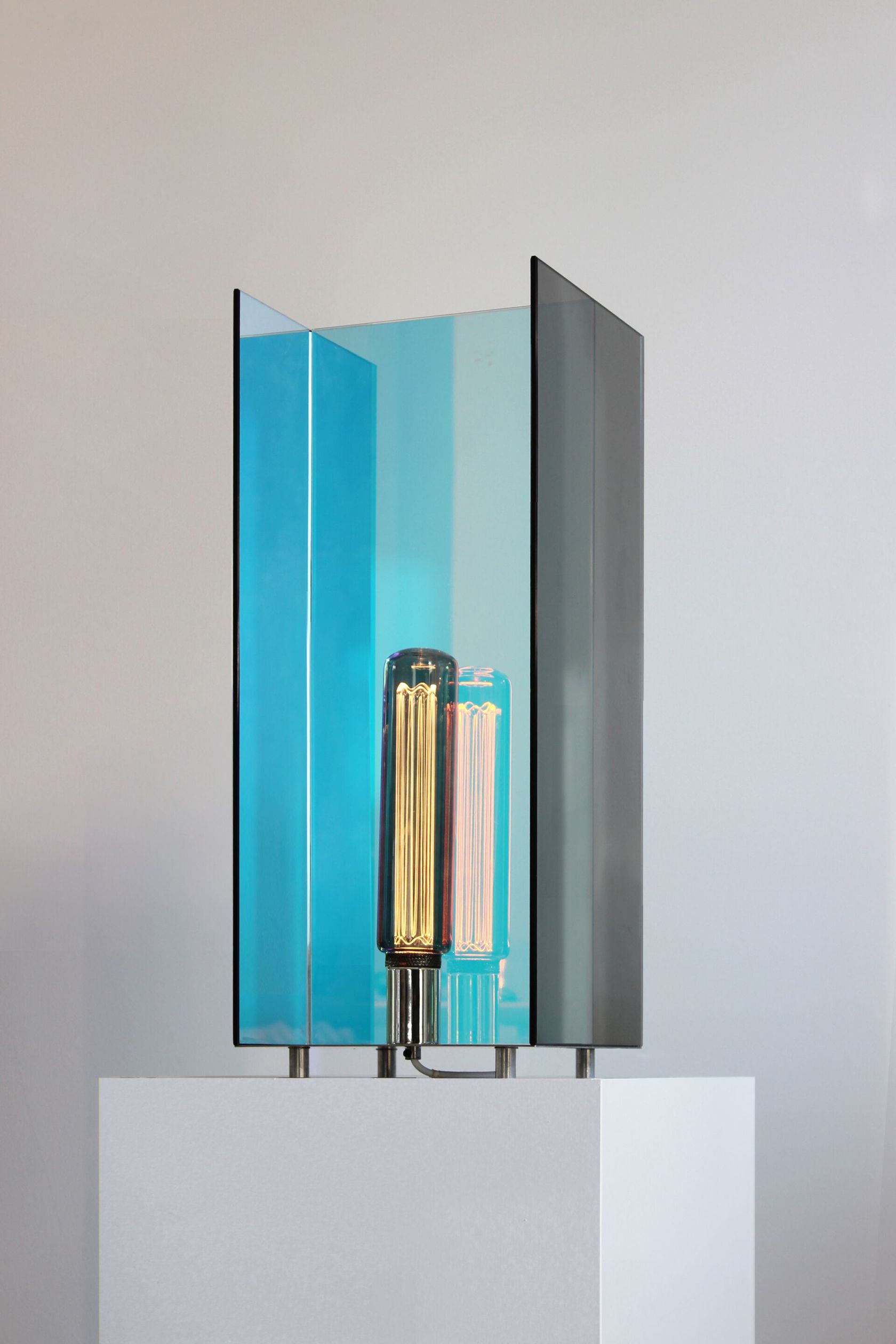 I-BEAM Table lamp By Caroline Chao