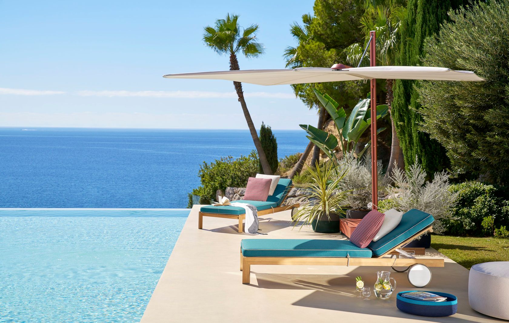 LIE OUT Sun lounger By Cassina