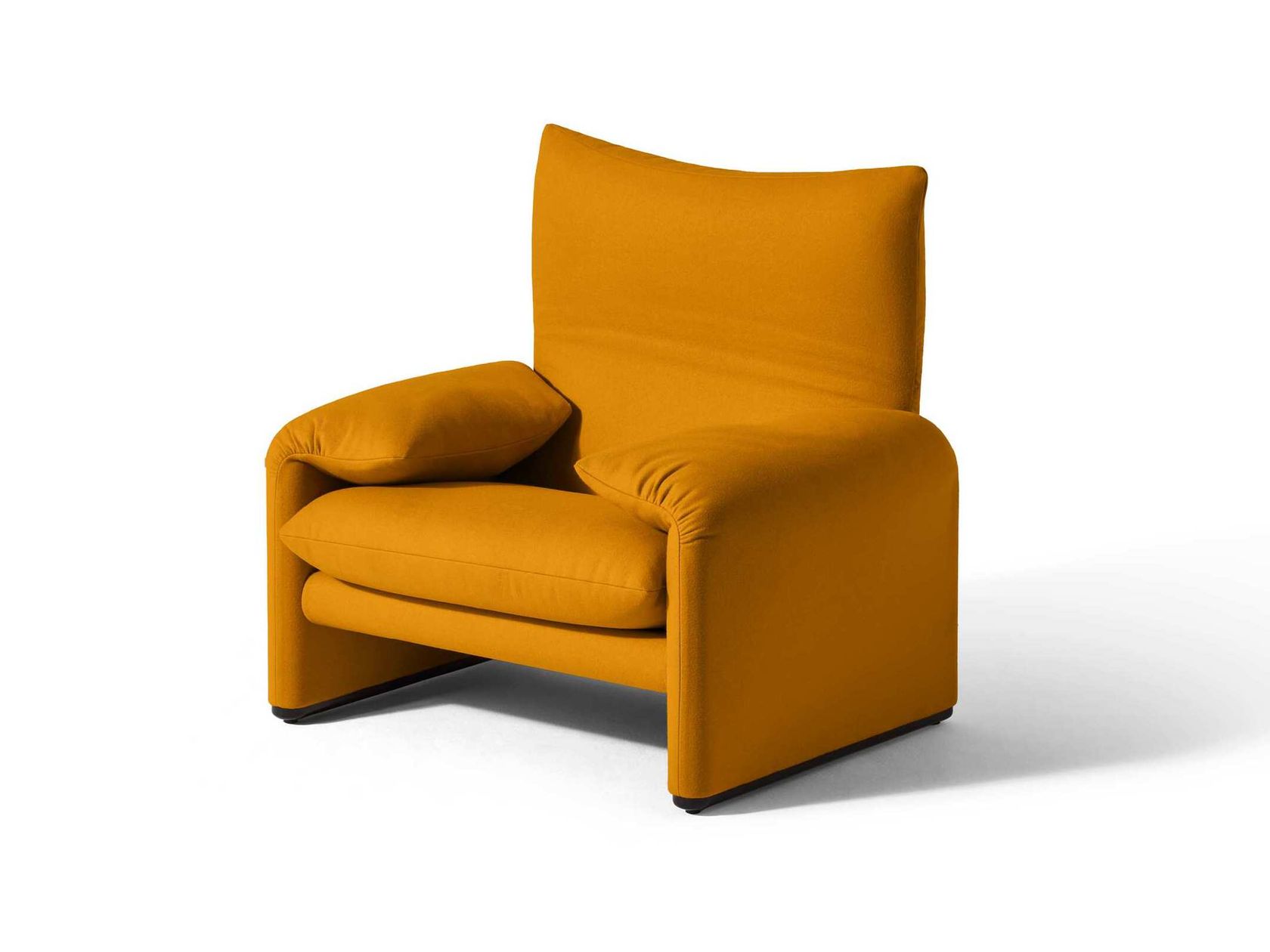 LIVING Armchair By Cassina | design Vico Magistretti