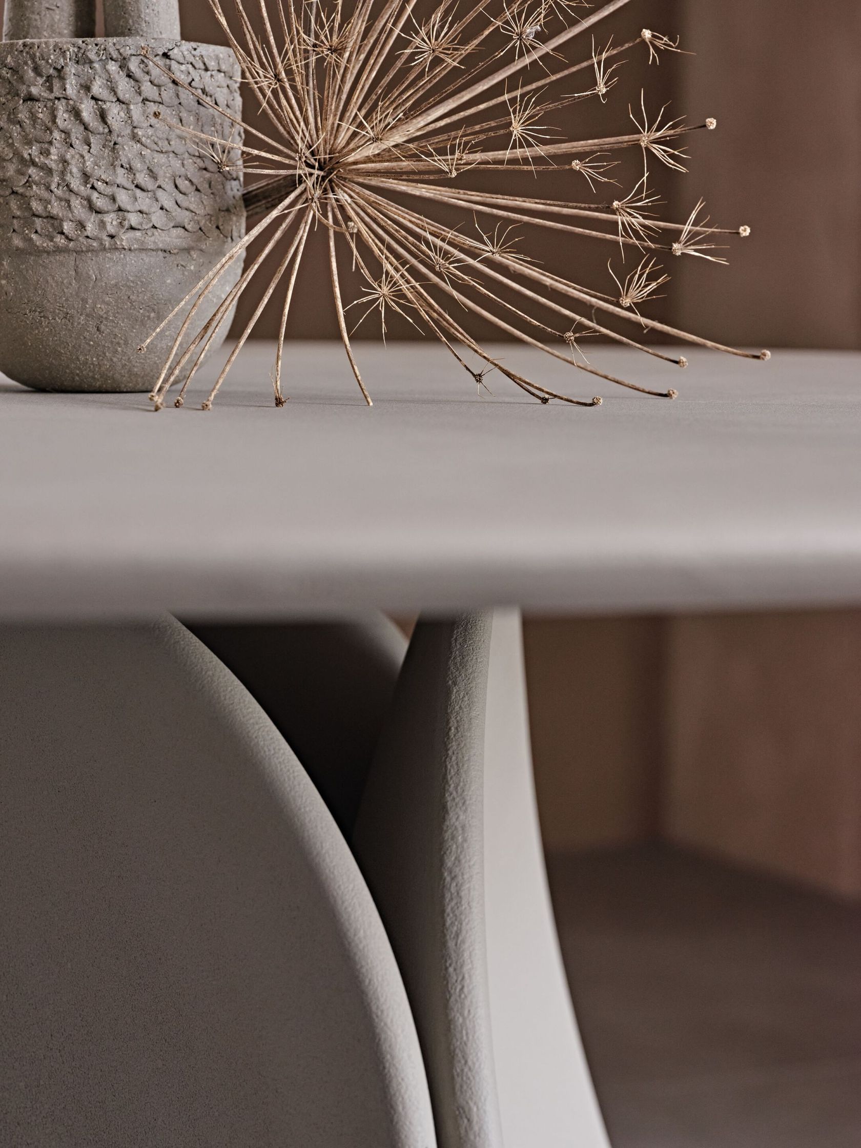 MAXIM ARGILE 桌子 By Cattelan Italia