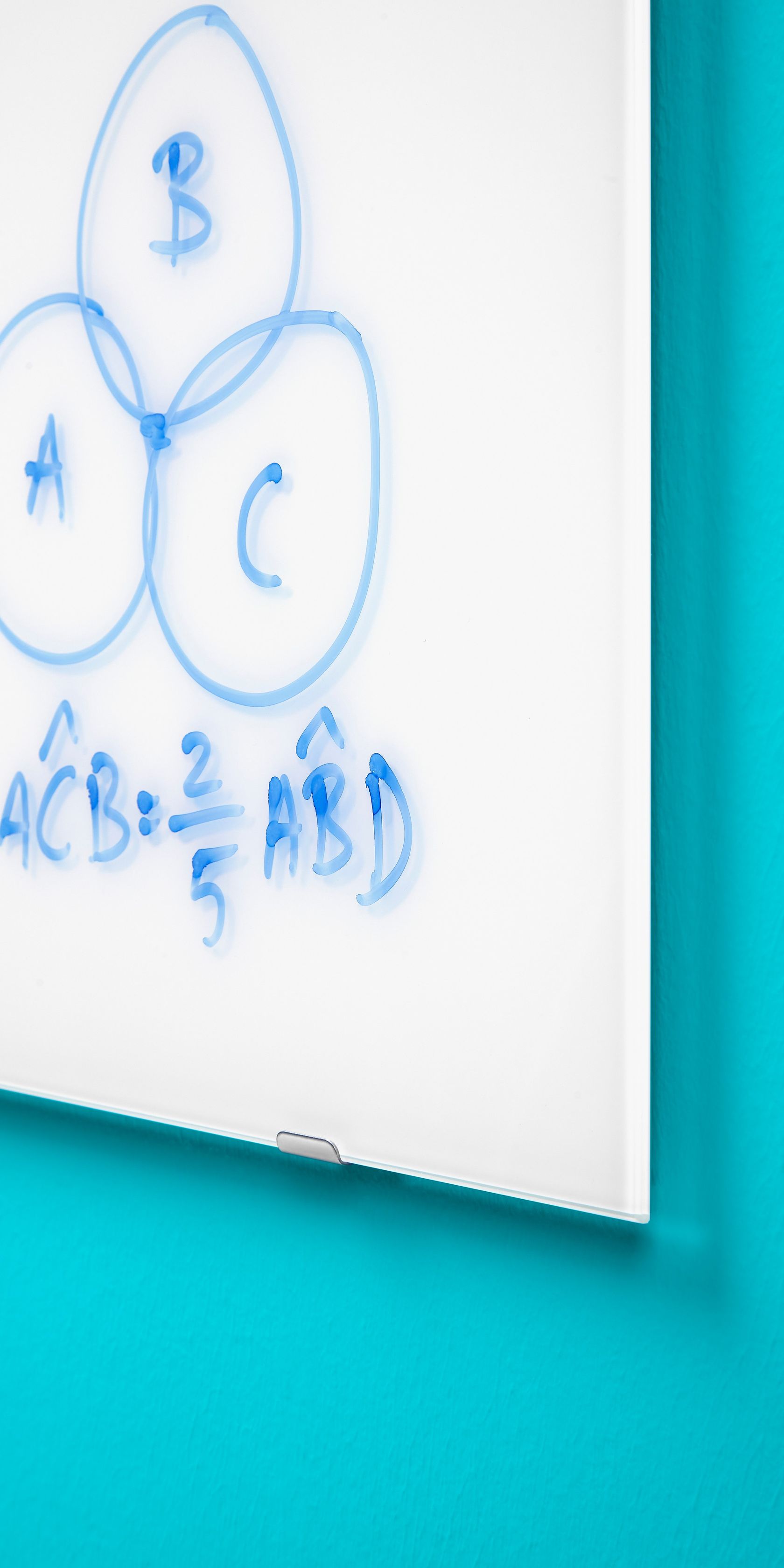 Wall-mounted glass office whiteboard Coloured glass board By Made Design