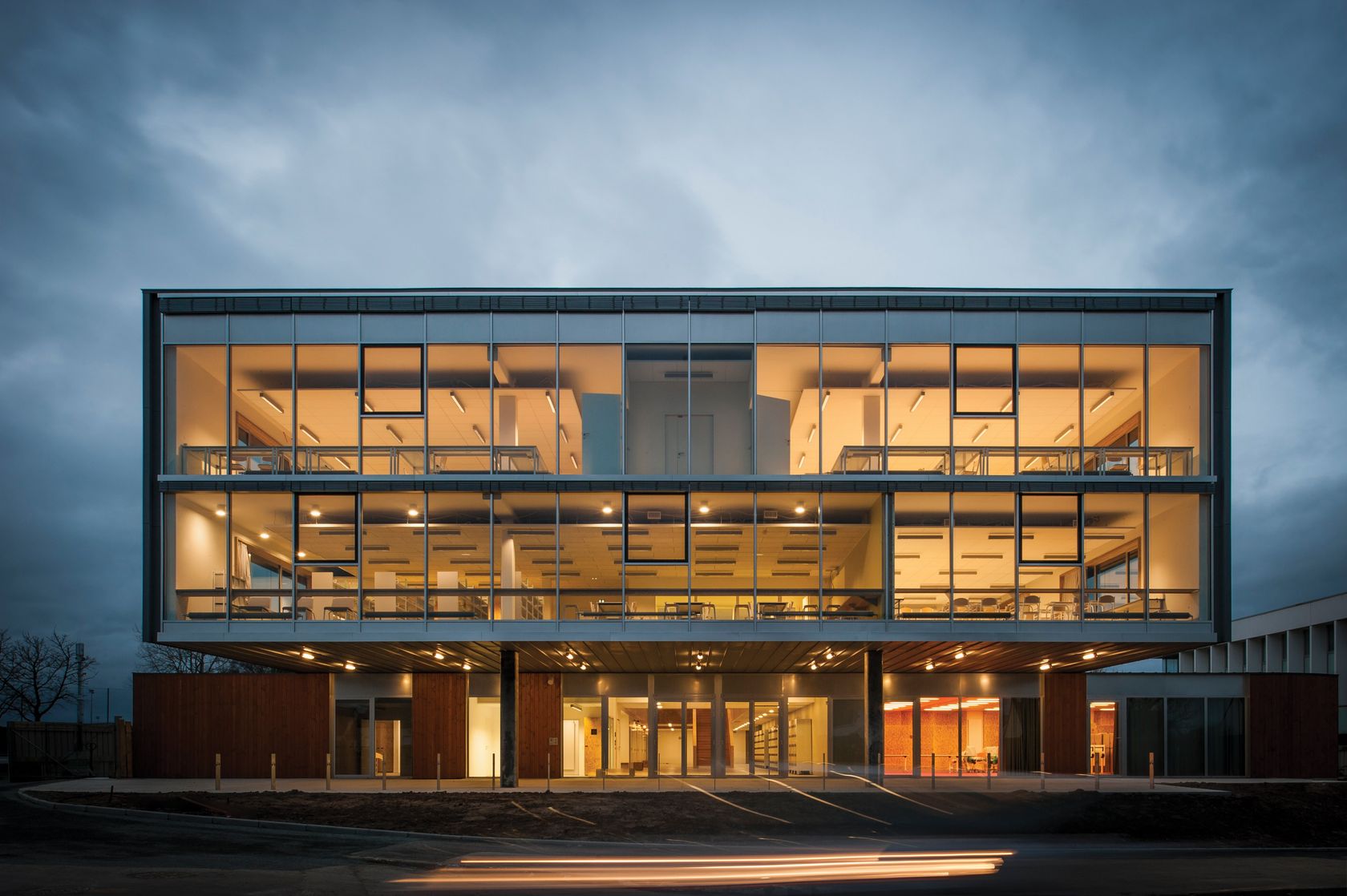 CONCEPTWALL 50 Continuous facade system By Reynaers Aluminium