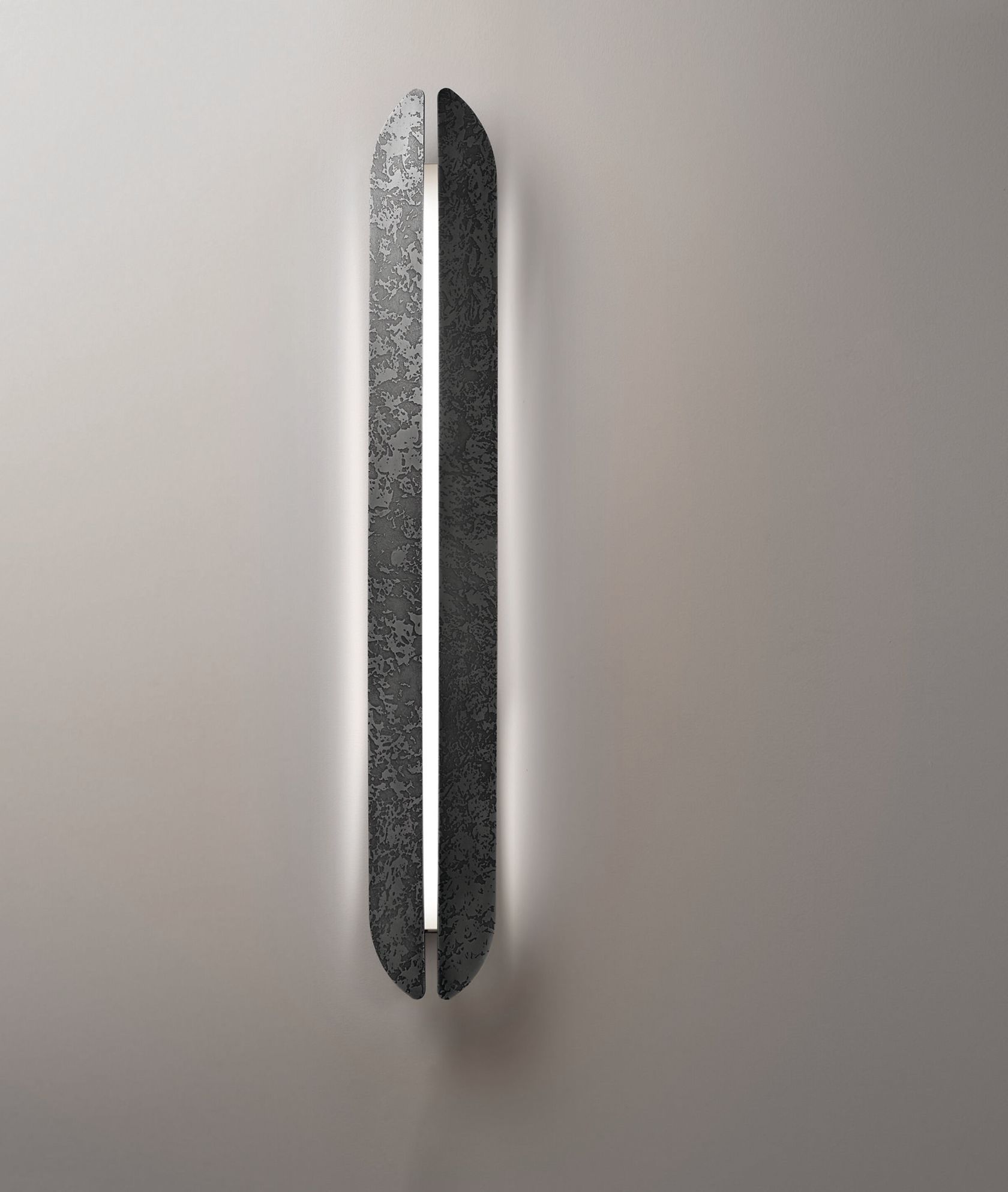 AARE Wall lamp By DE CASTELLI