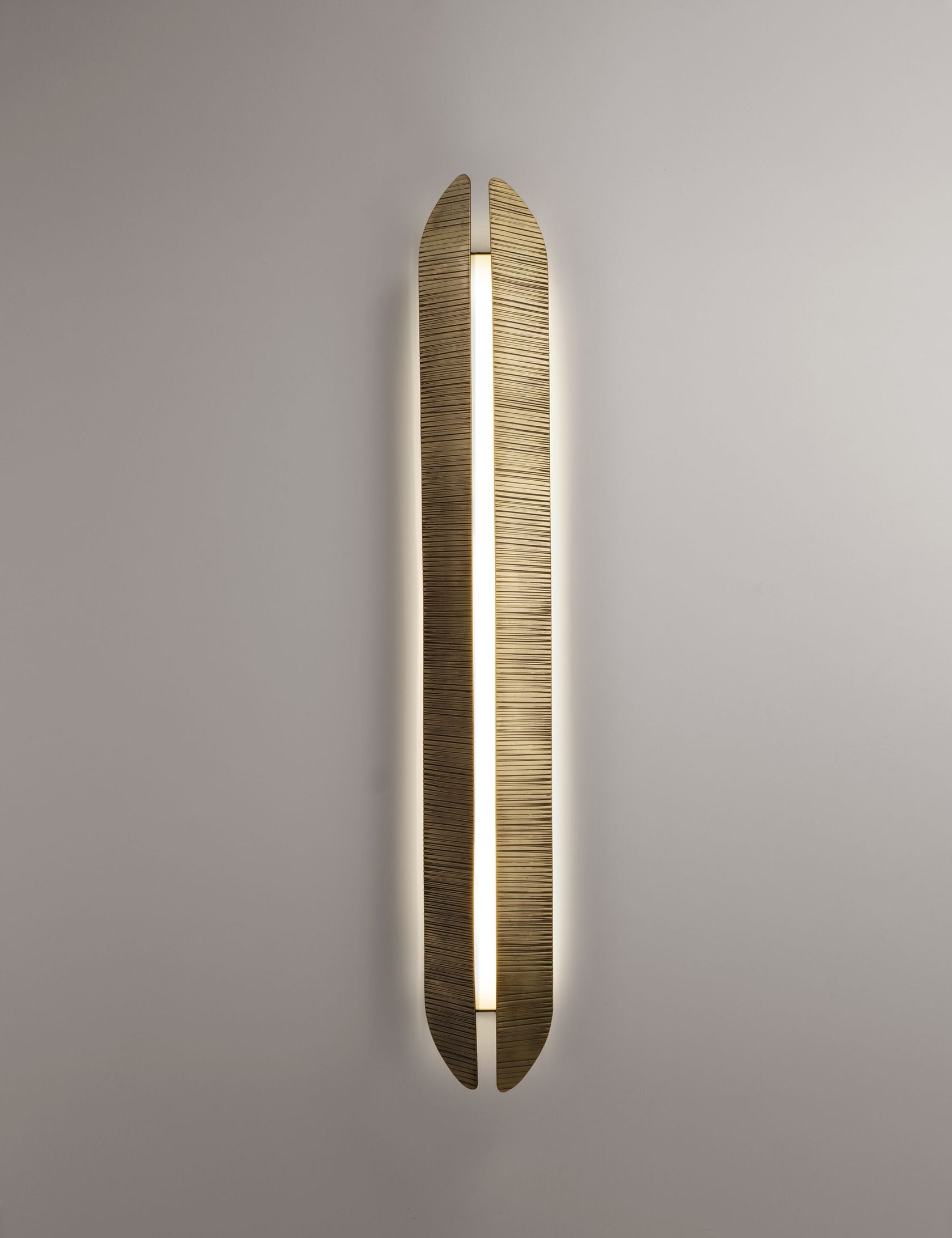 AARE Wall lamp By DE CASTELLI
