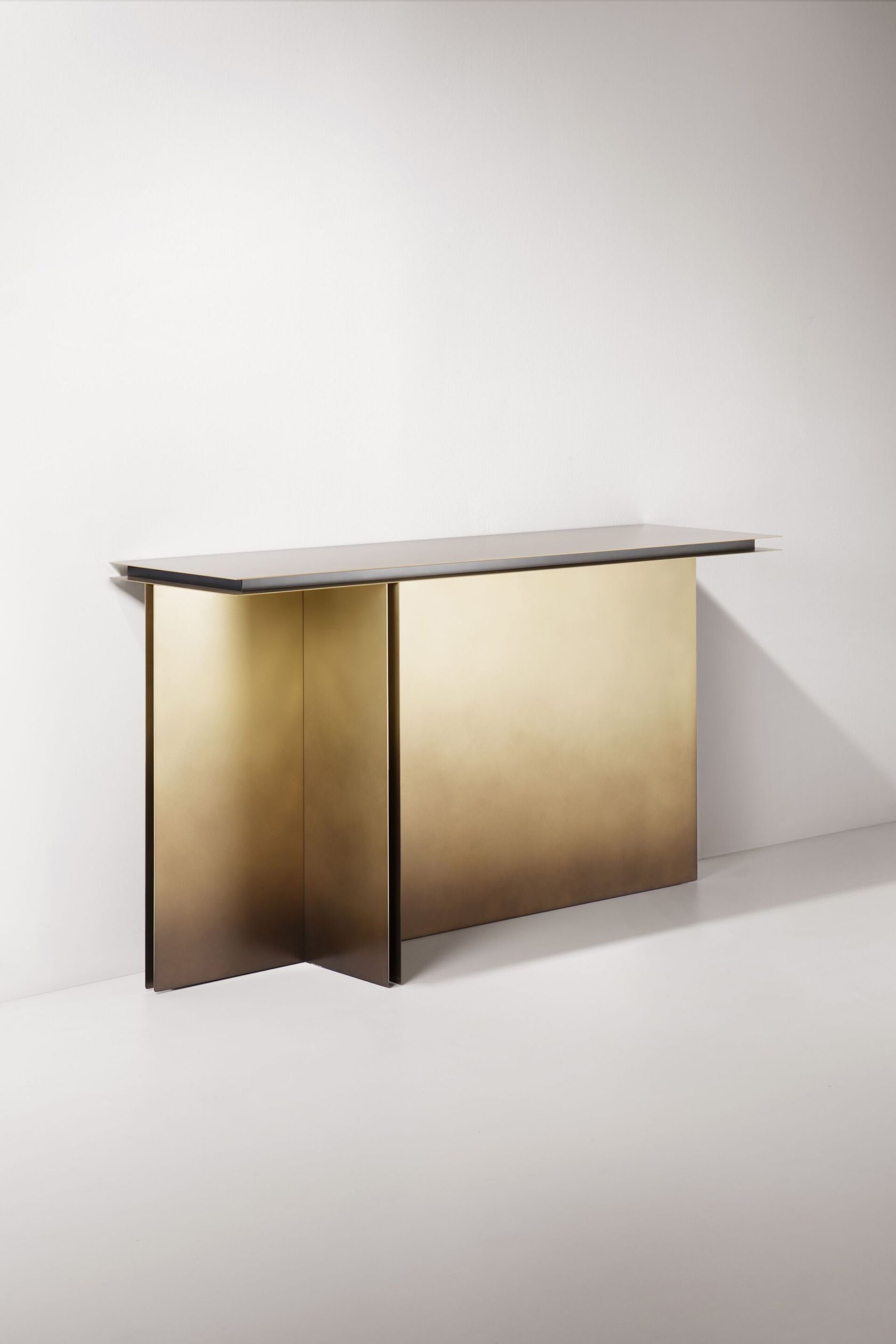 FOLIO Console table By DE CASTELLI