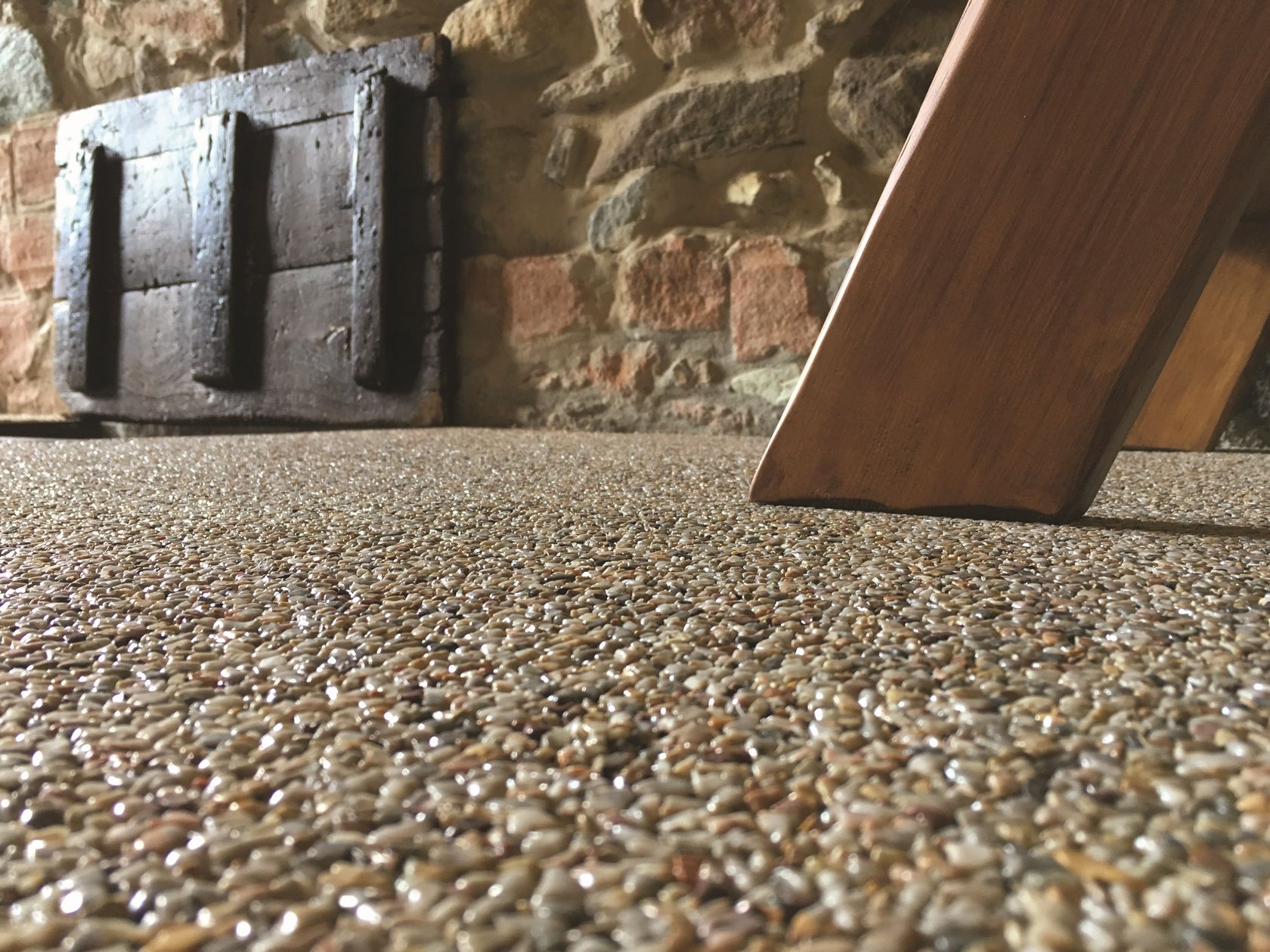 Pavimento contínuo de pedra natural para exterior DECORSTONE By ...