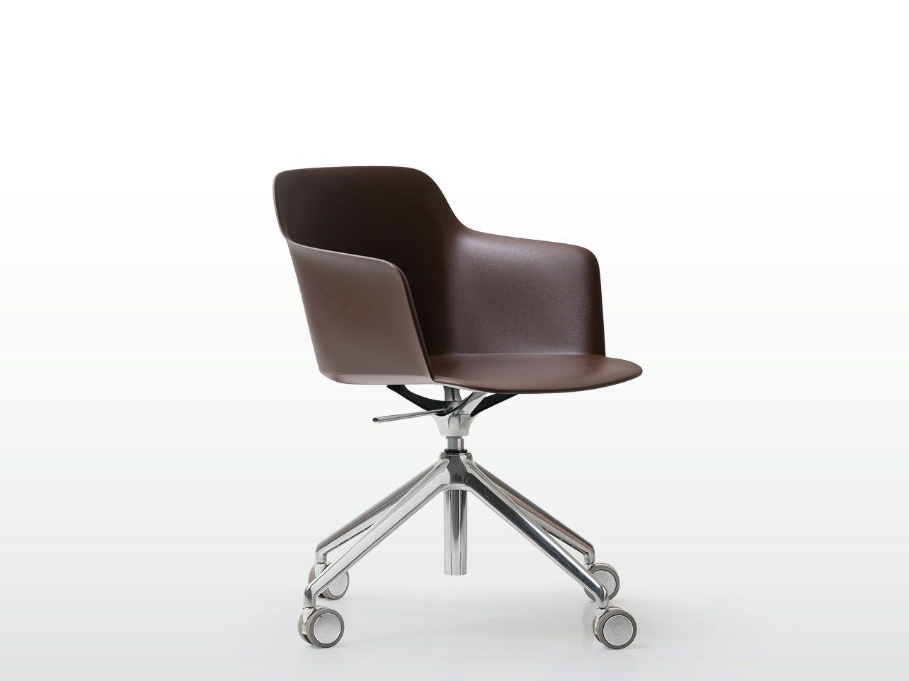 DEEP PLASTIC | Chair with castors Deep Plastic Collection By Quinti ...