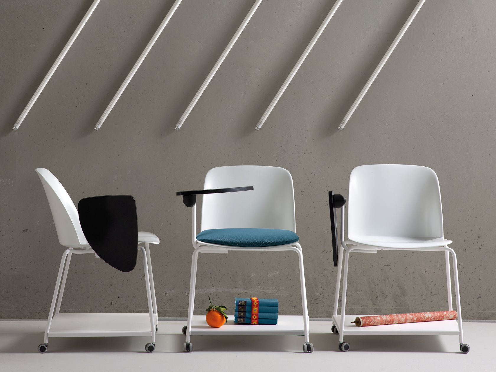 DEEP PLASTIC | Training chair with writing tablet By Quinti Sedute ...