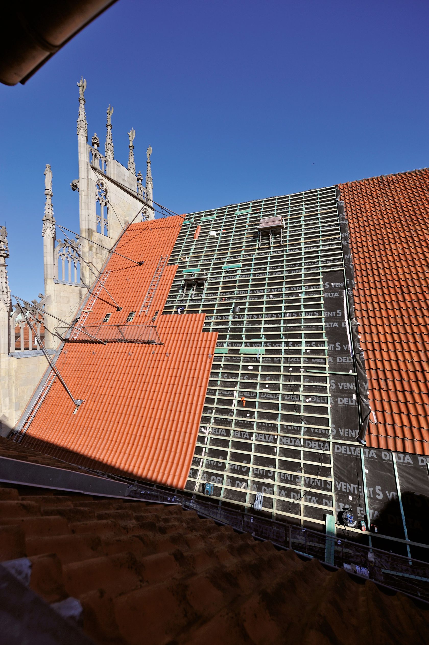 Tela respirável e protectoras DELTA® - VENT S / DELTA® - VENT S PLUS By DÖRKEN ITALIA