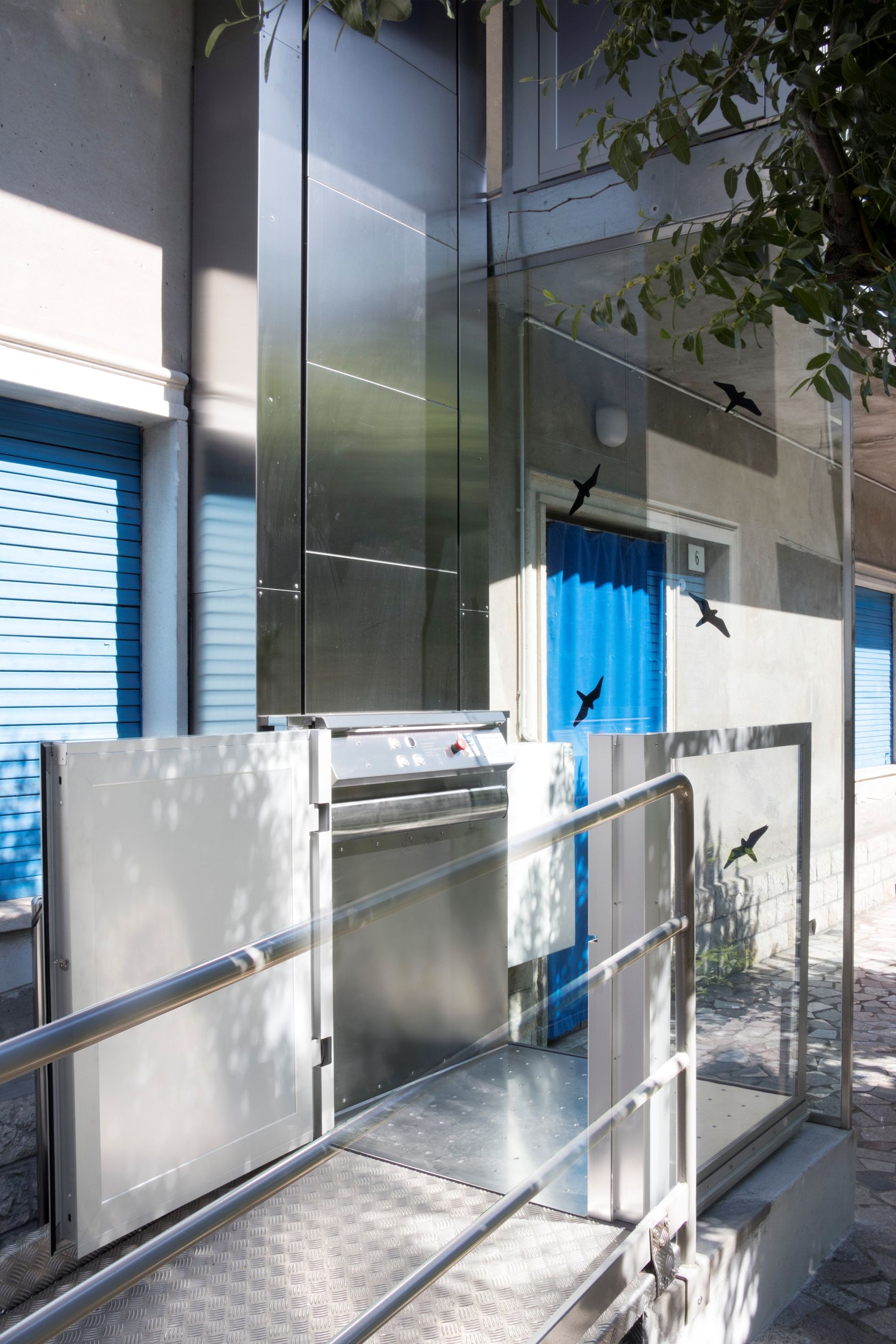 DINAMICO Platform lift By KONE