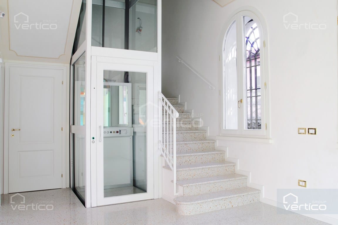 Platform lift DINAMICO By KONE