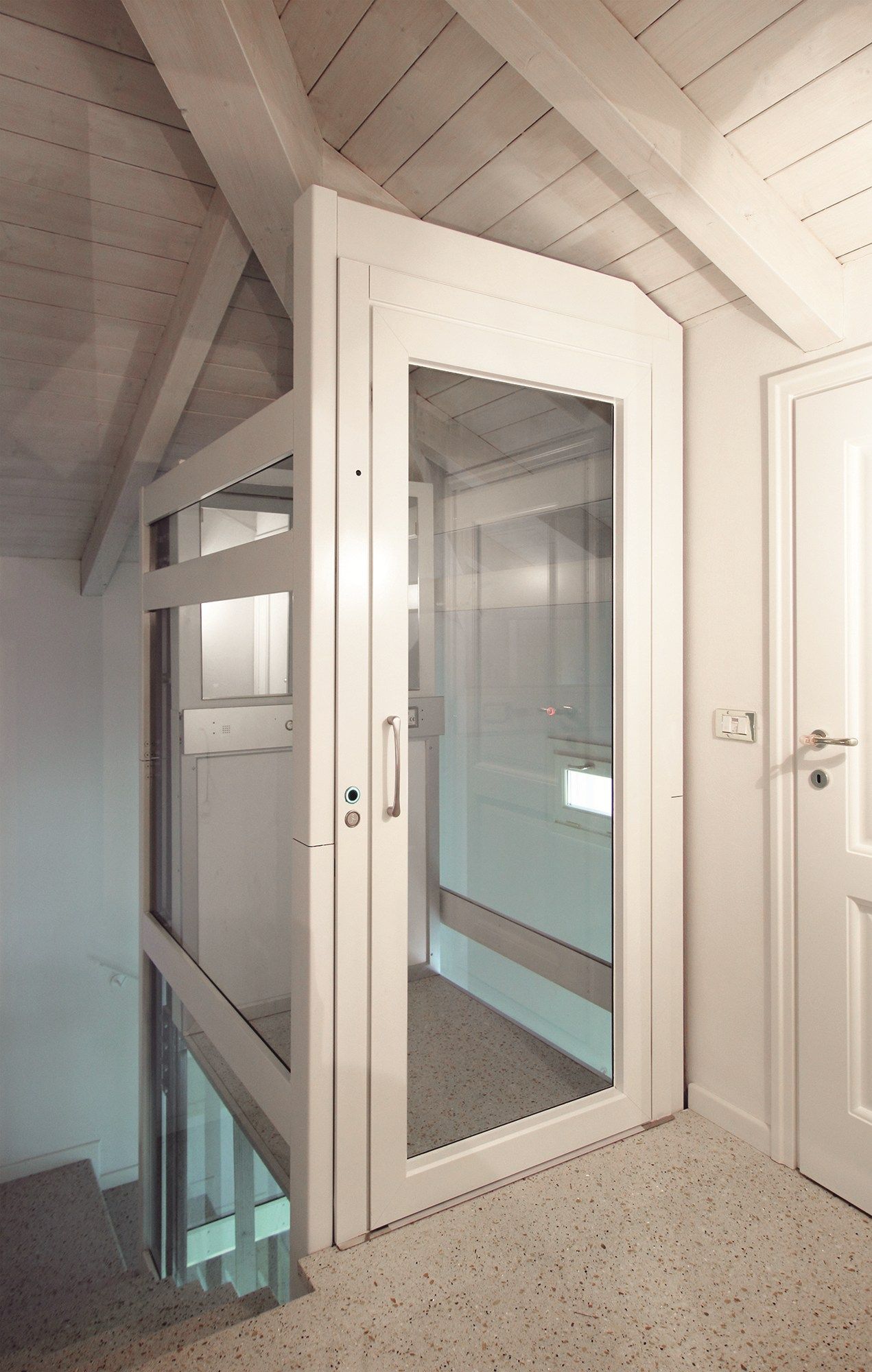 DINAMICO Platform lift By KONE
