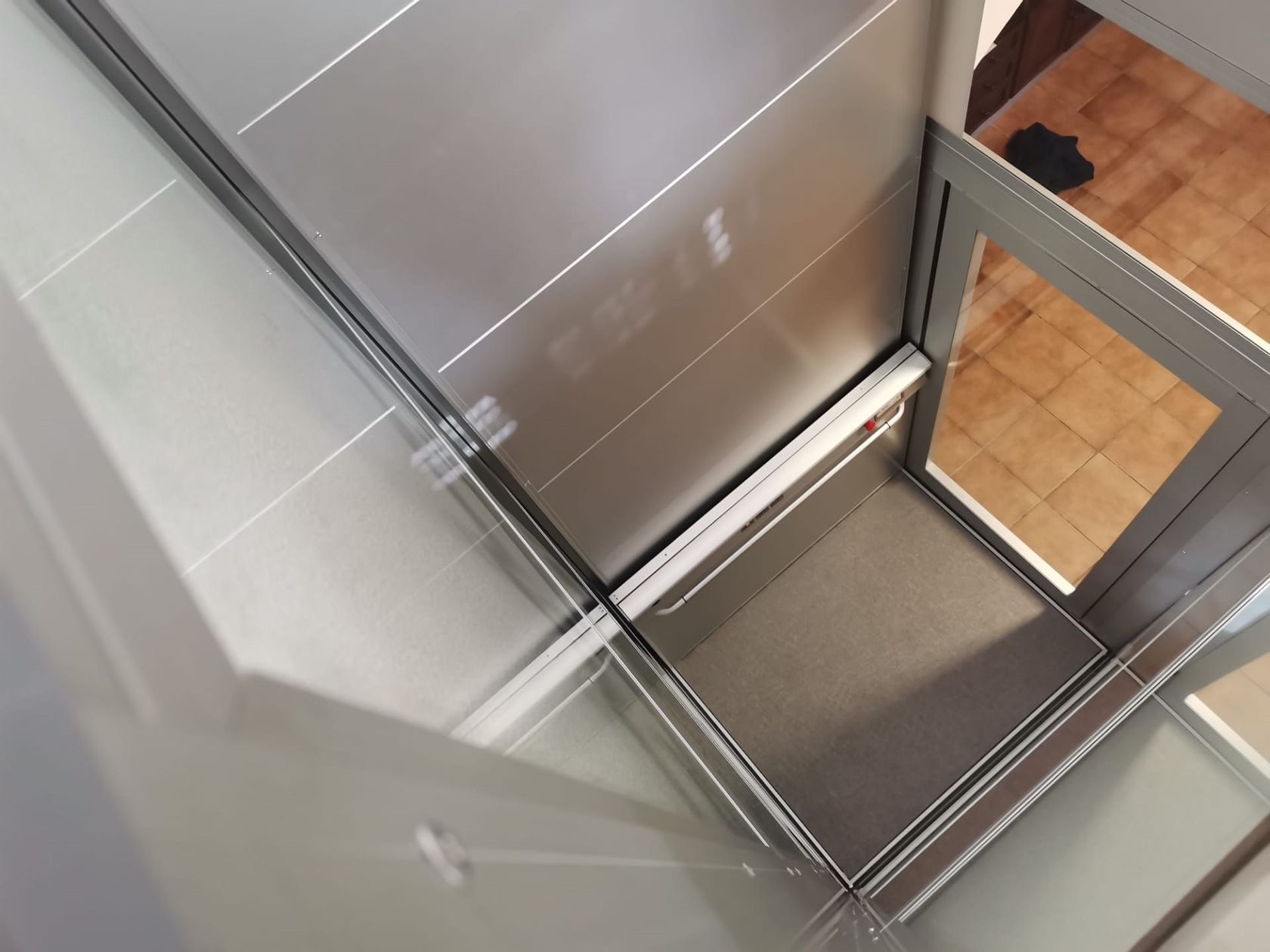 DINAMICO Platform lift By KONE