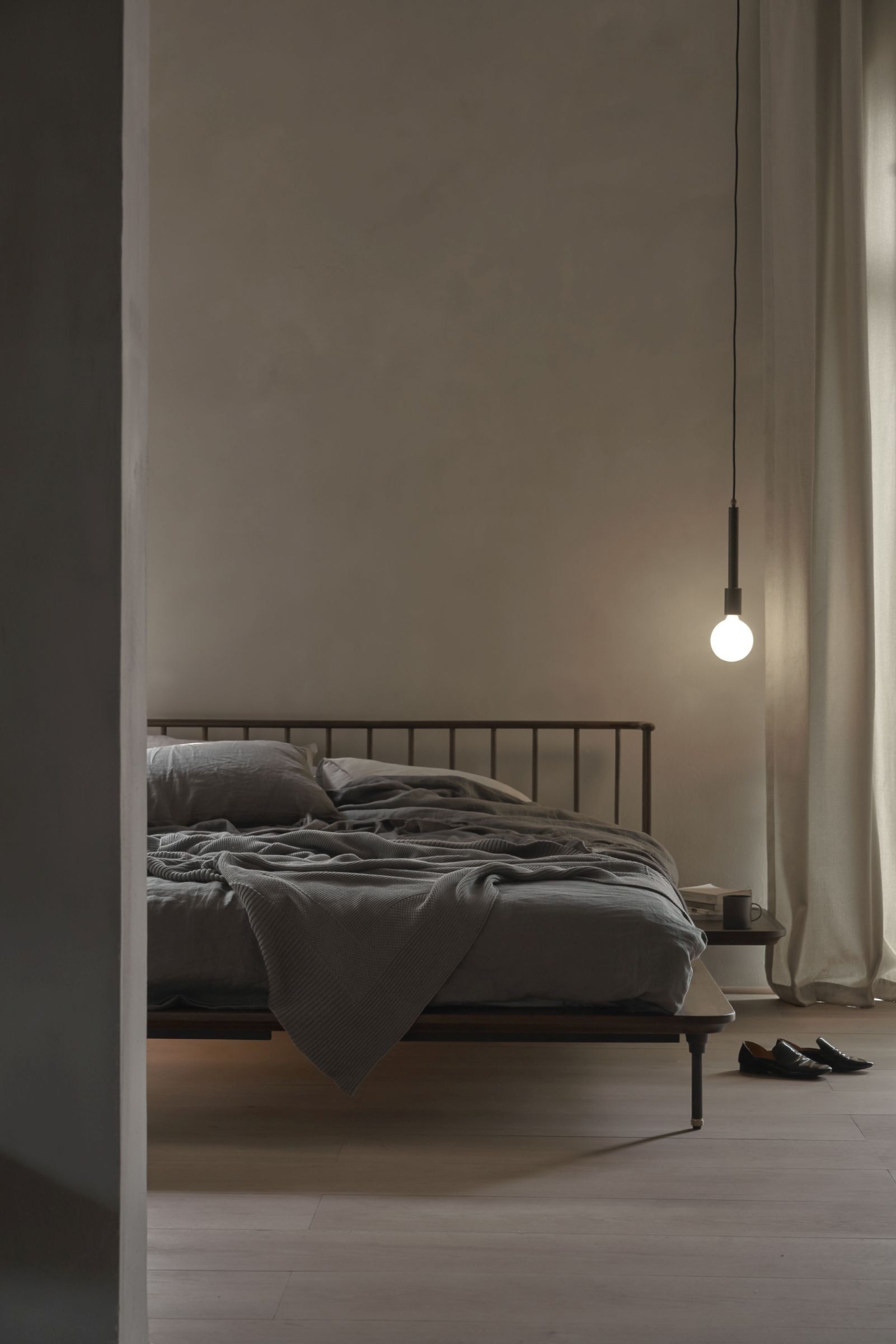 DISTRIKT | Bed By District Eight