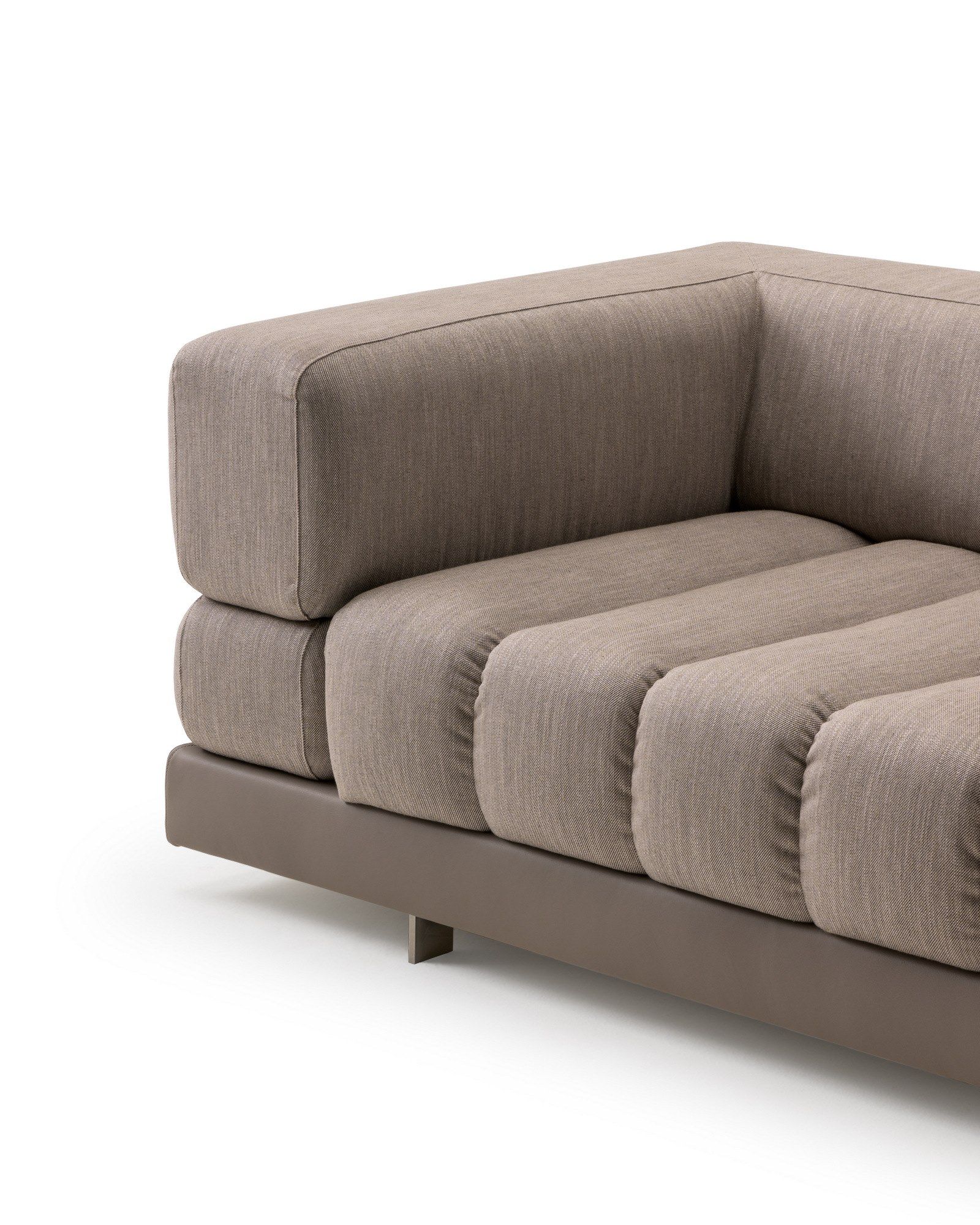 DOMUS 3 seater fabric sofa By Turri | design Matteo Nunziati