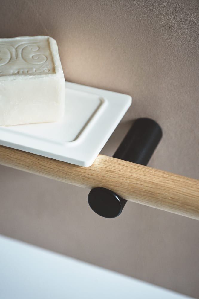 DOT LINE Towel rail By Agape | design Garcia Cumini