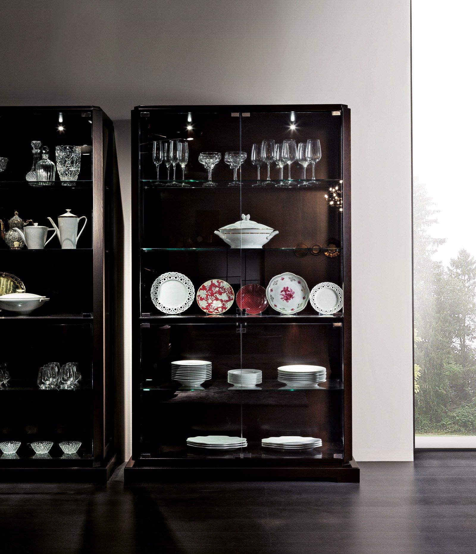 DOWNTOWN | Display cabinet Crystal display cabinet By SELVA | design ...