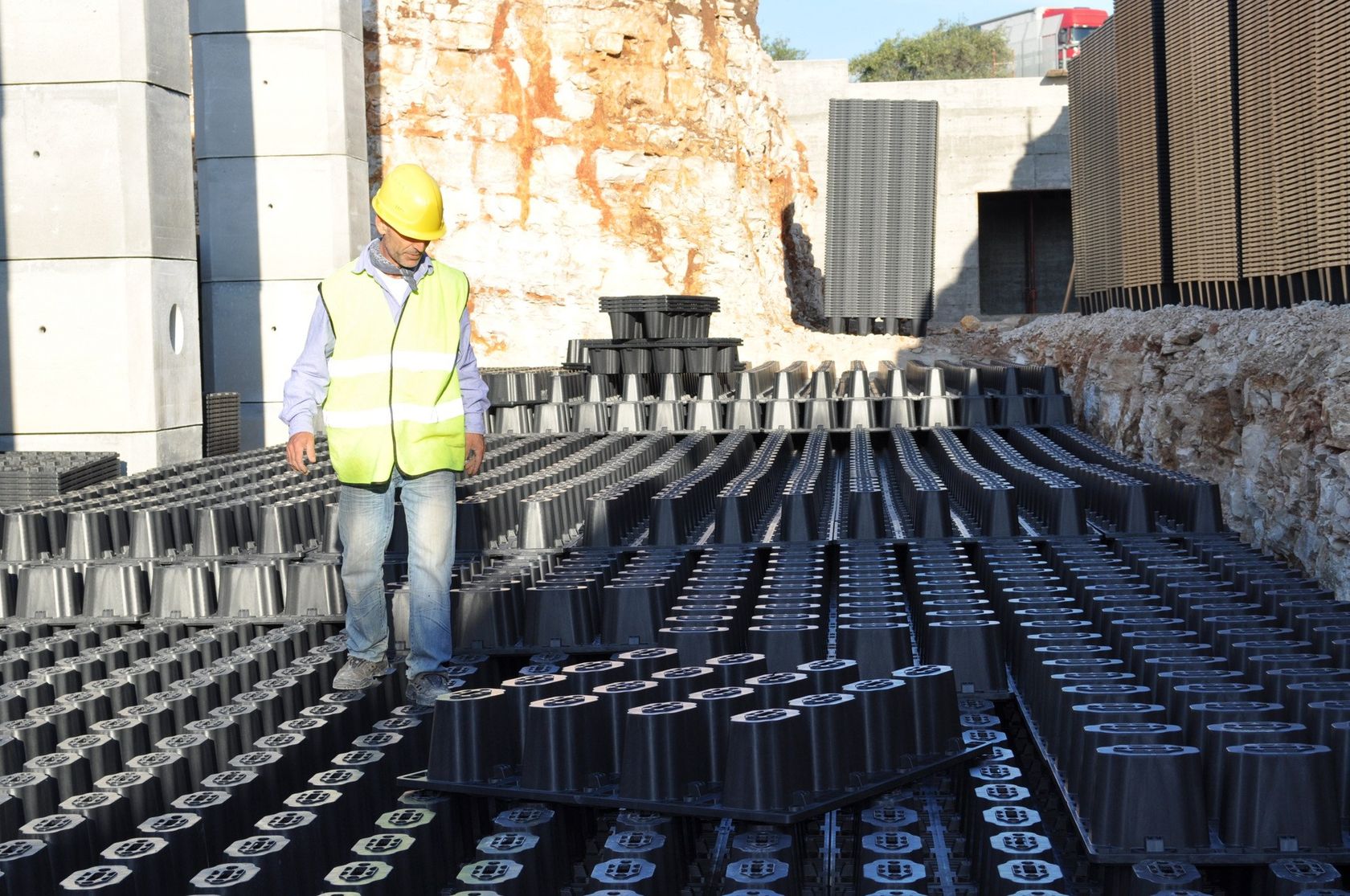 Drainage channel and part DRAINPANEL By Geoplast