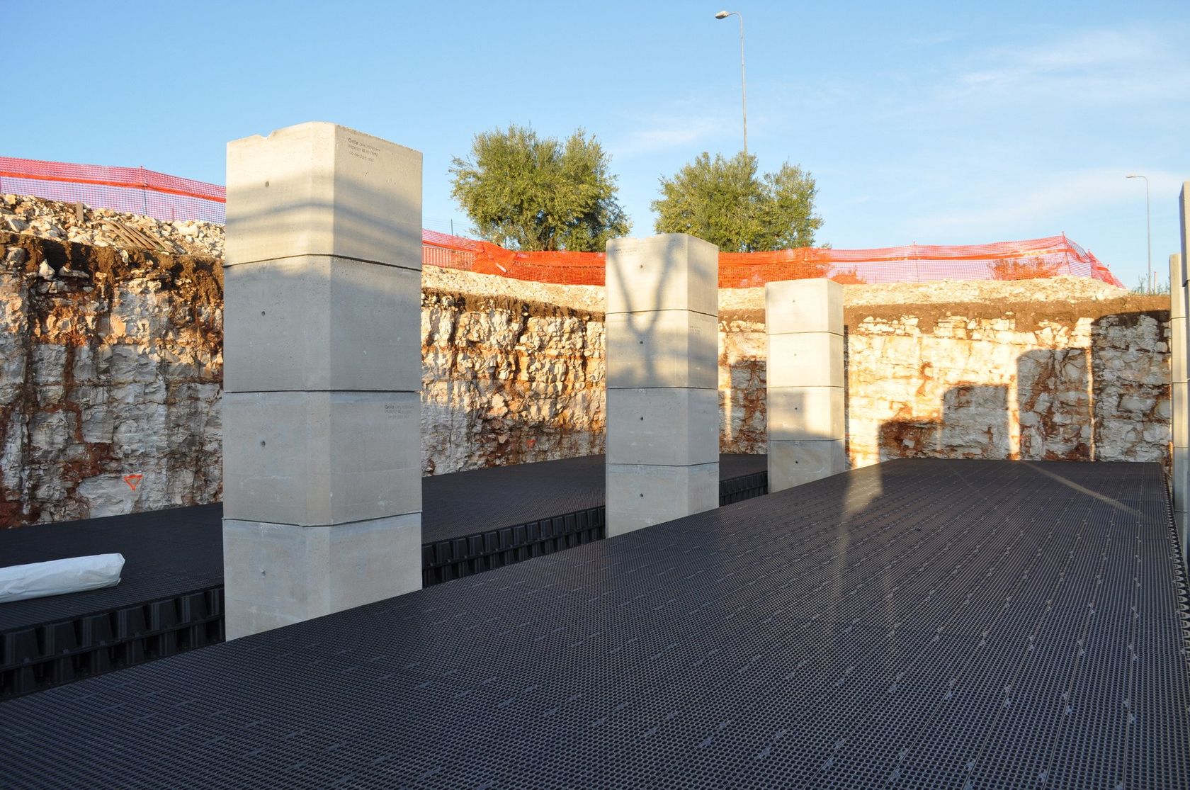 Drainage channel and part DRAINPANEL By Geoplast